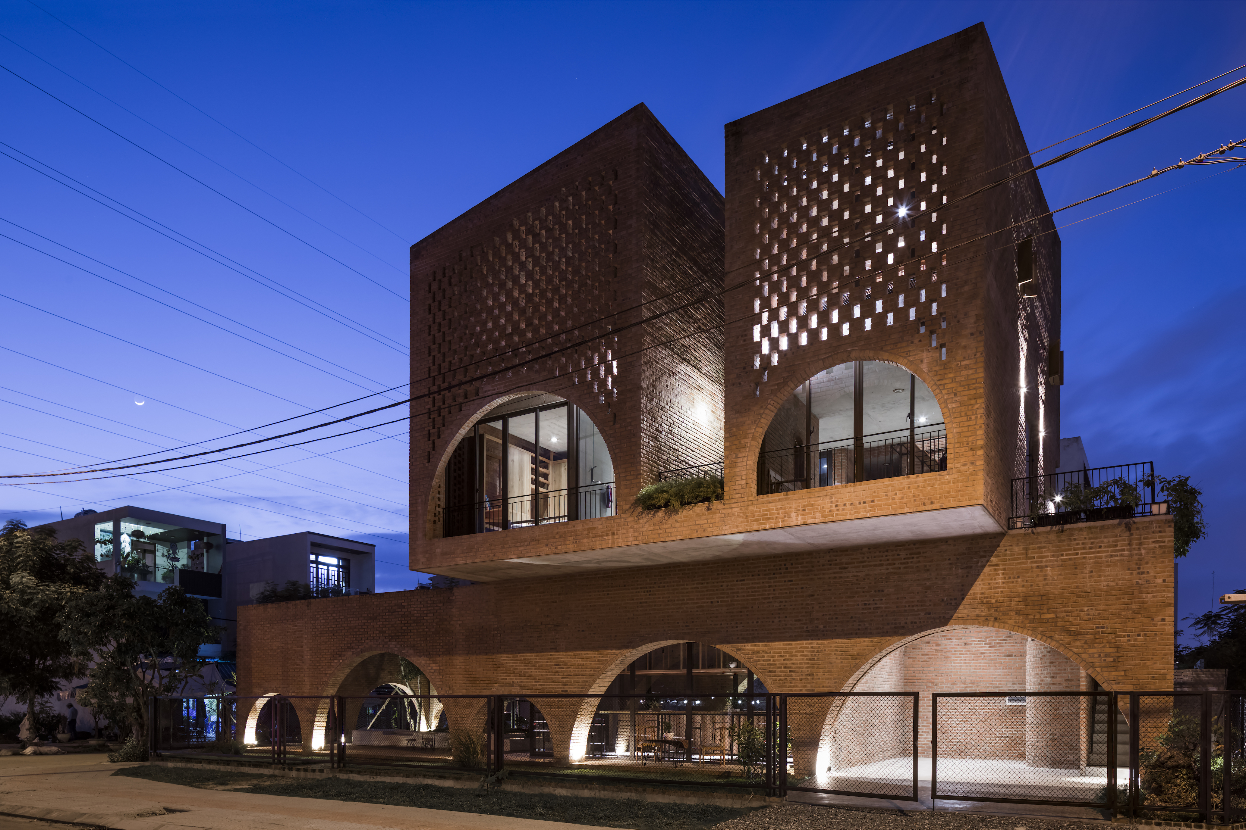 CUCKOO HOUSE by TROPICAL SPACE - Architizer