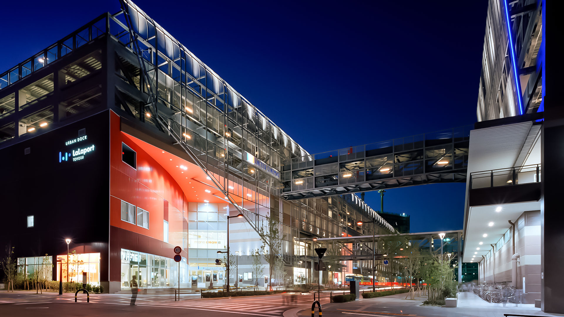 Idea 2683678: Toyosu Lalaport Center by LAGUARDA.LOW ARCHITECTS in ...