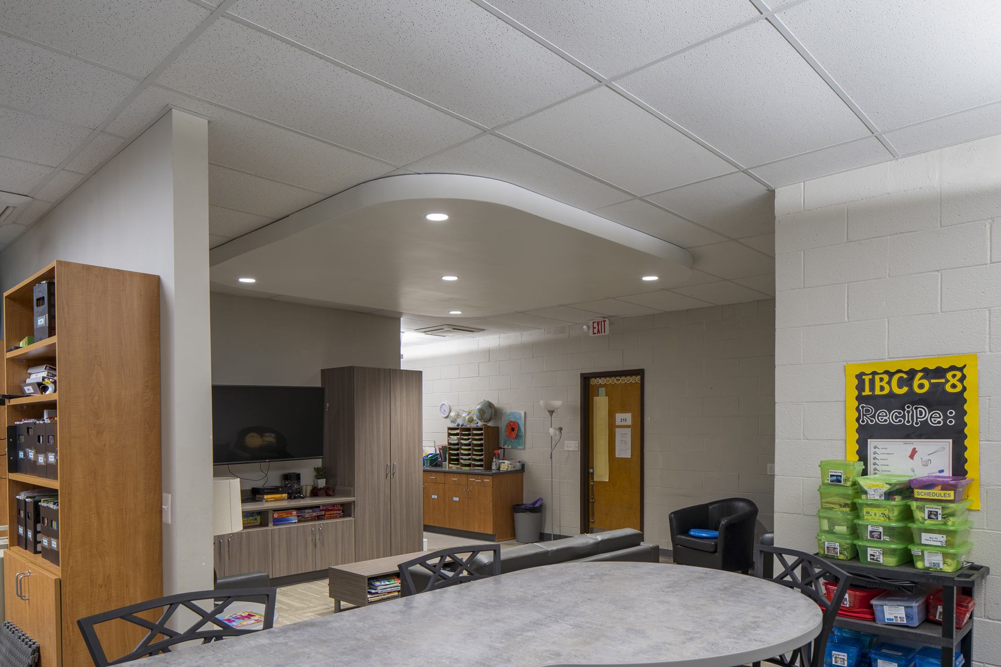 David E Owens Middle School - IBC Classroom Conversion by Solutions ...
