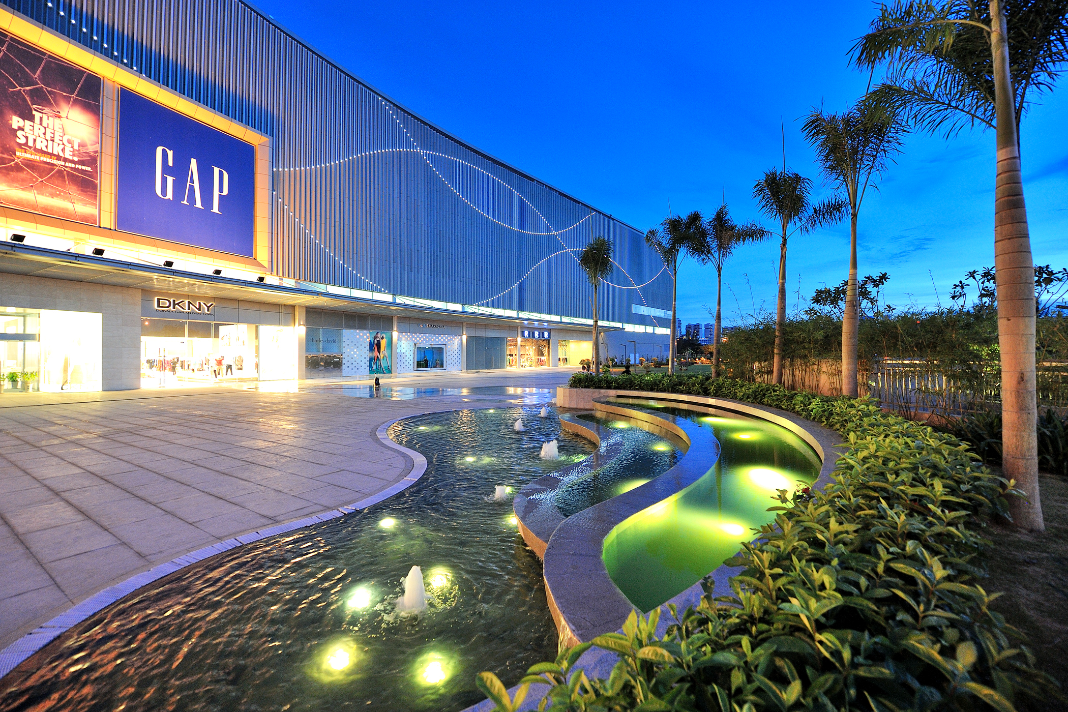 Crescent Mall by Korn Design - Architizer