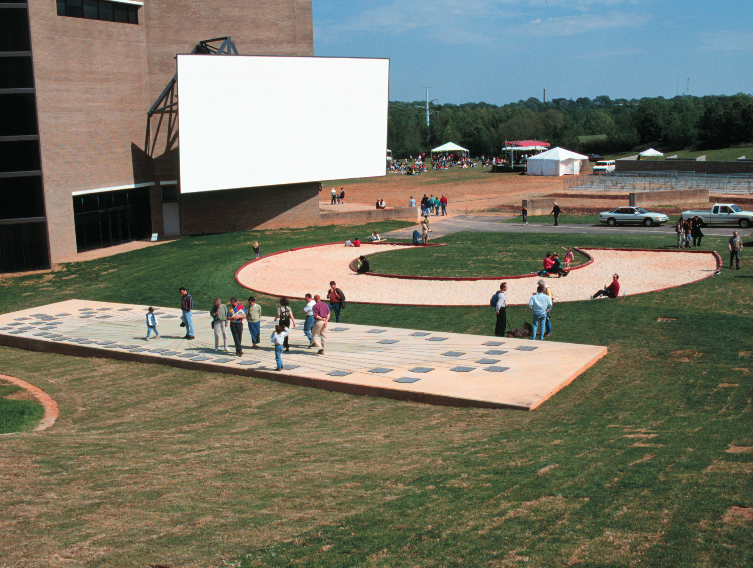 North Carolina Museum of Art Amphitheater and Outdoor Cinema by Smith ...