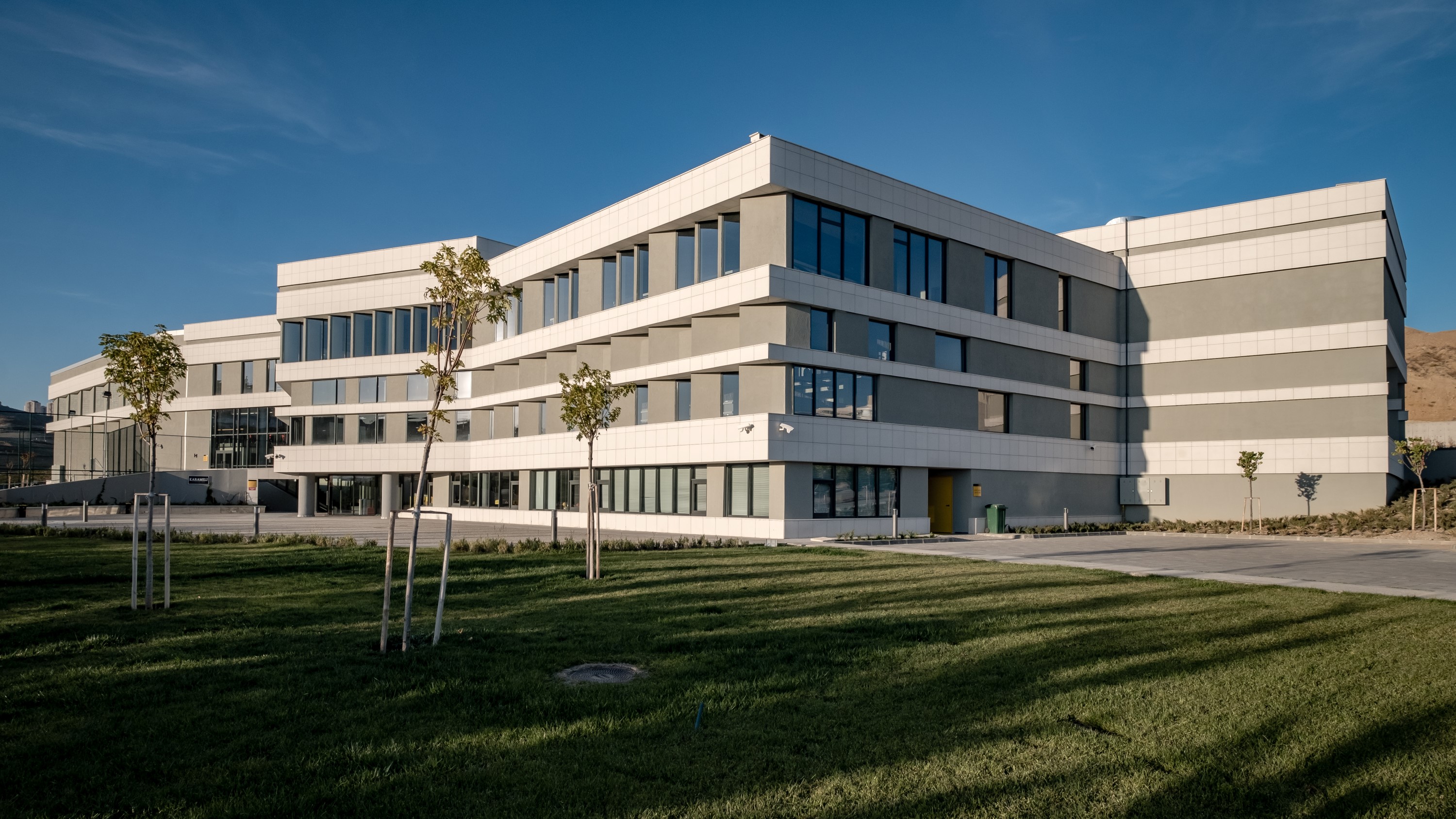 CANKAYA UNIVERSITY SPORTS CENTER by Erkal Architects - Architizer