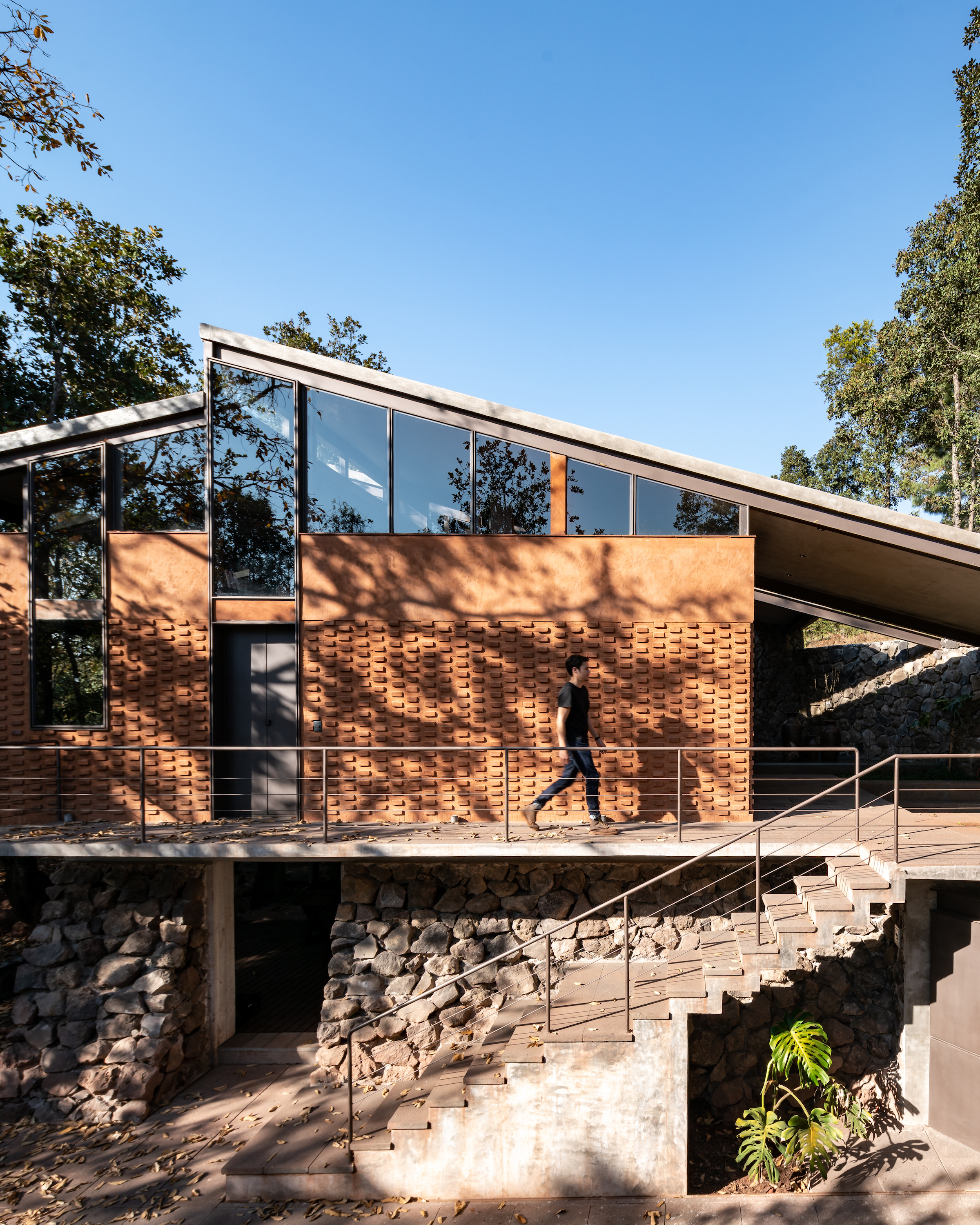 Casa UC - Architizer