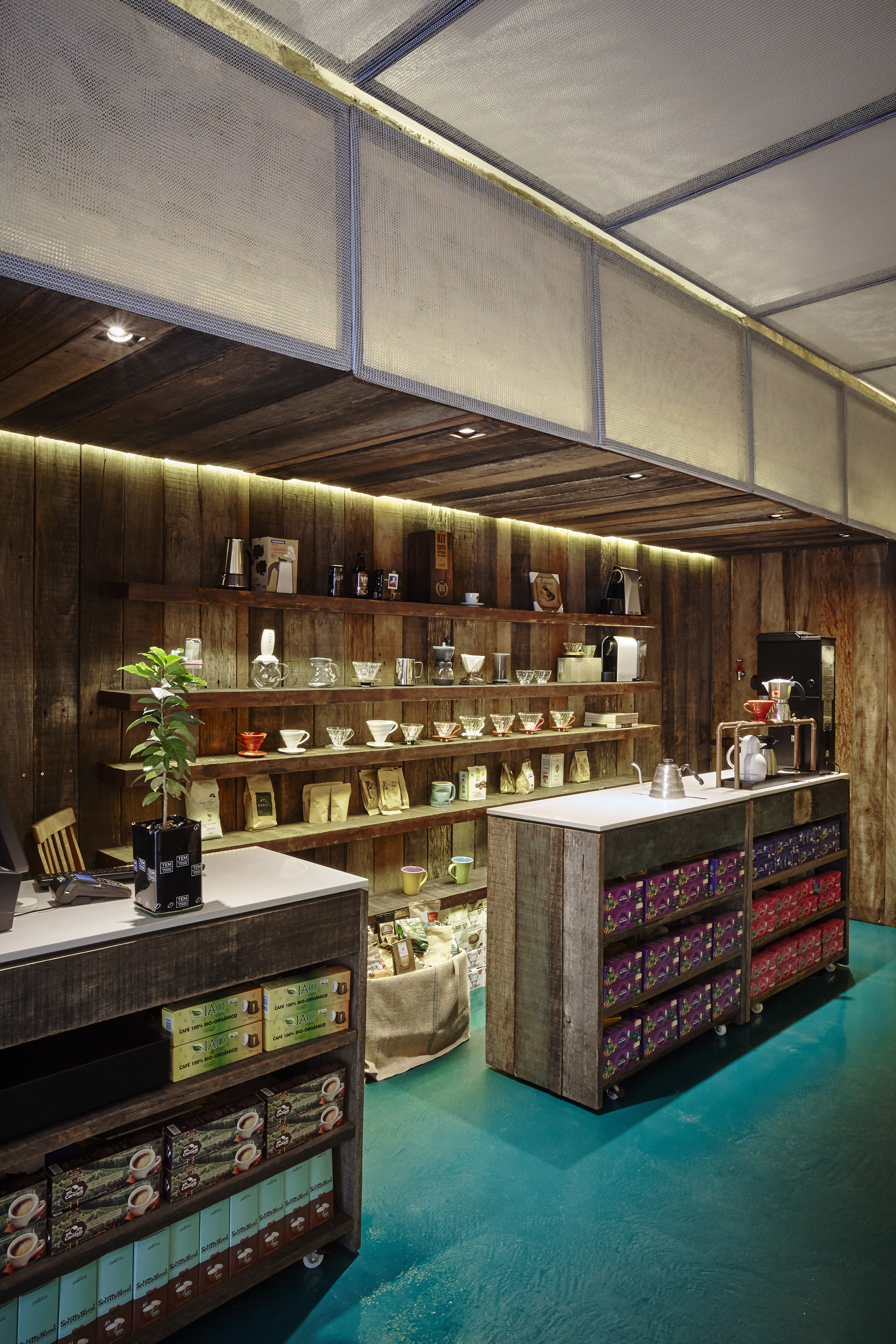 TEM CAFÉ by Ivan Ventura Arquitetura - Architizer