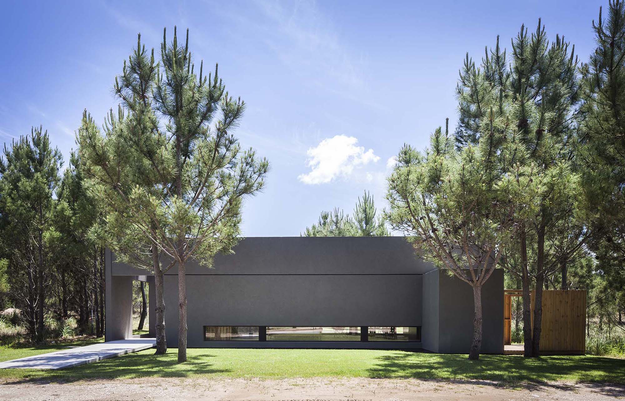 Casa Sakura by Estudio PK - Ignacio Pessagno & Lilian Kandus - Architizer