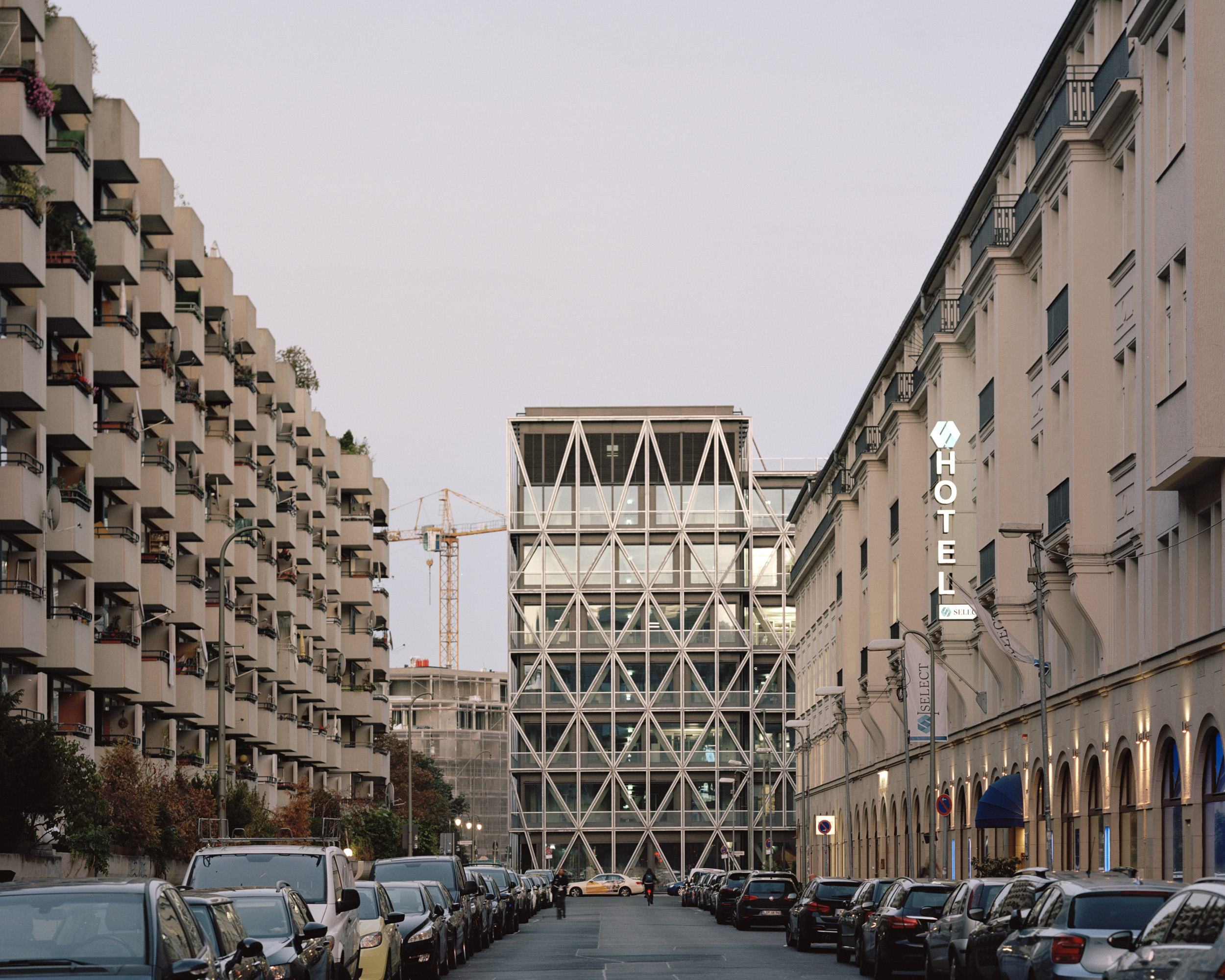 taz Neubau - Publishing House for the taz newspaper by E2A Piet Eckert ...