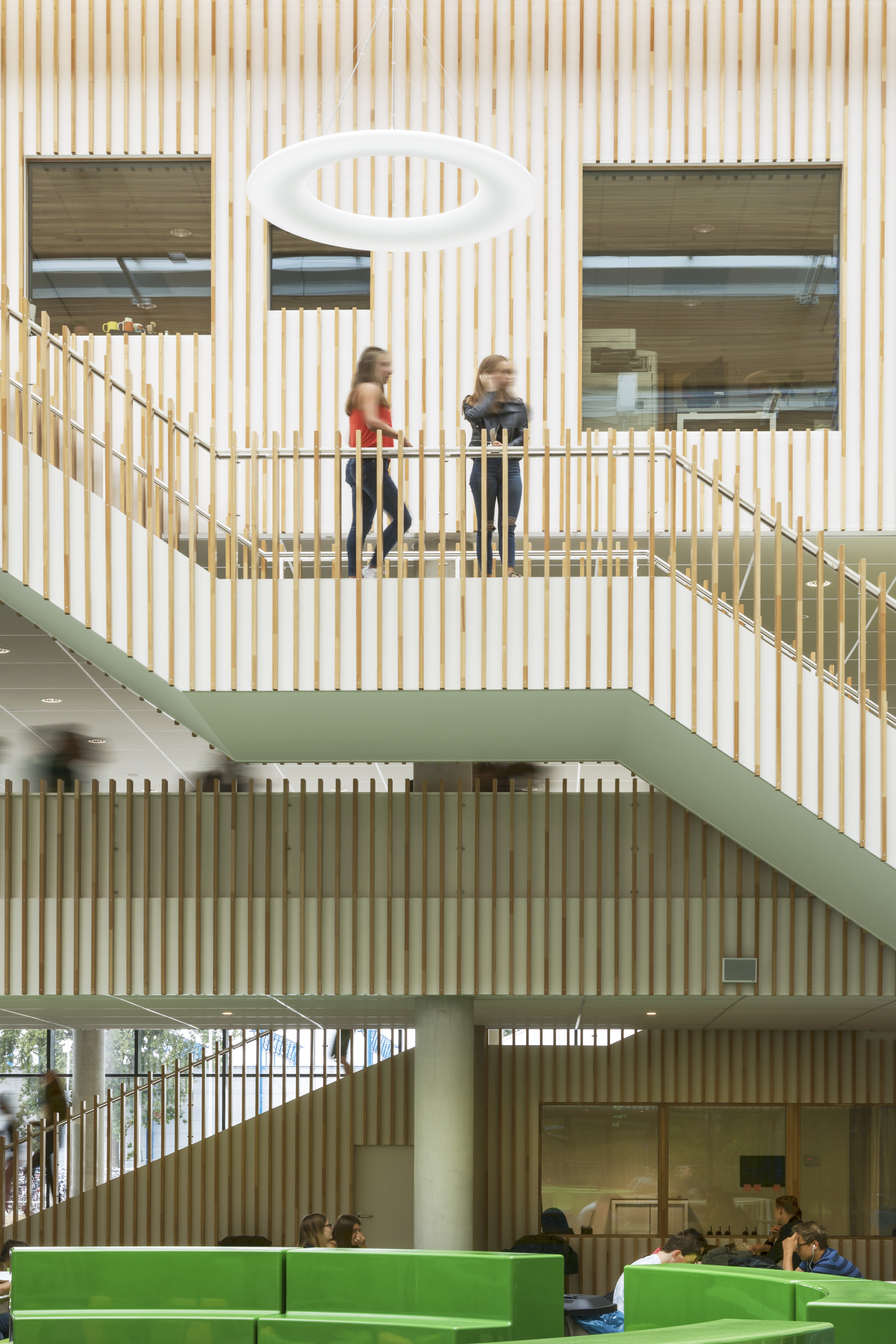 Frits Philips Lyceum-Mavo by LIAG architects + engineers - Architizer