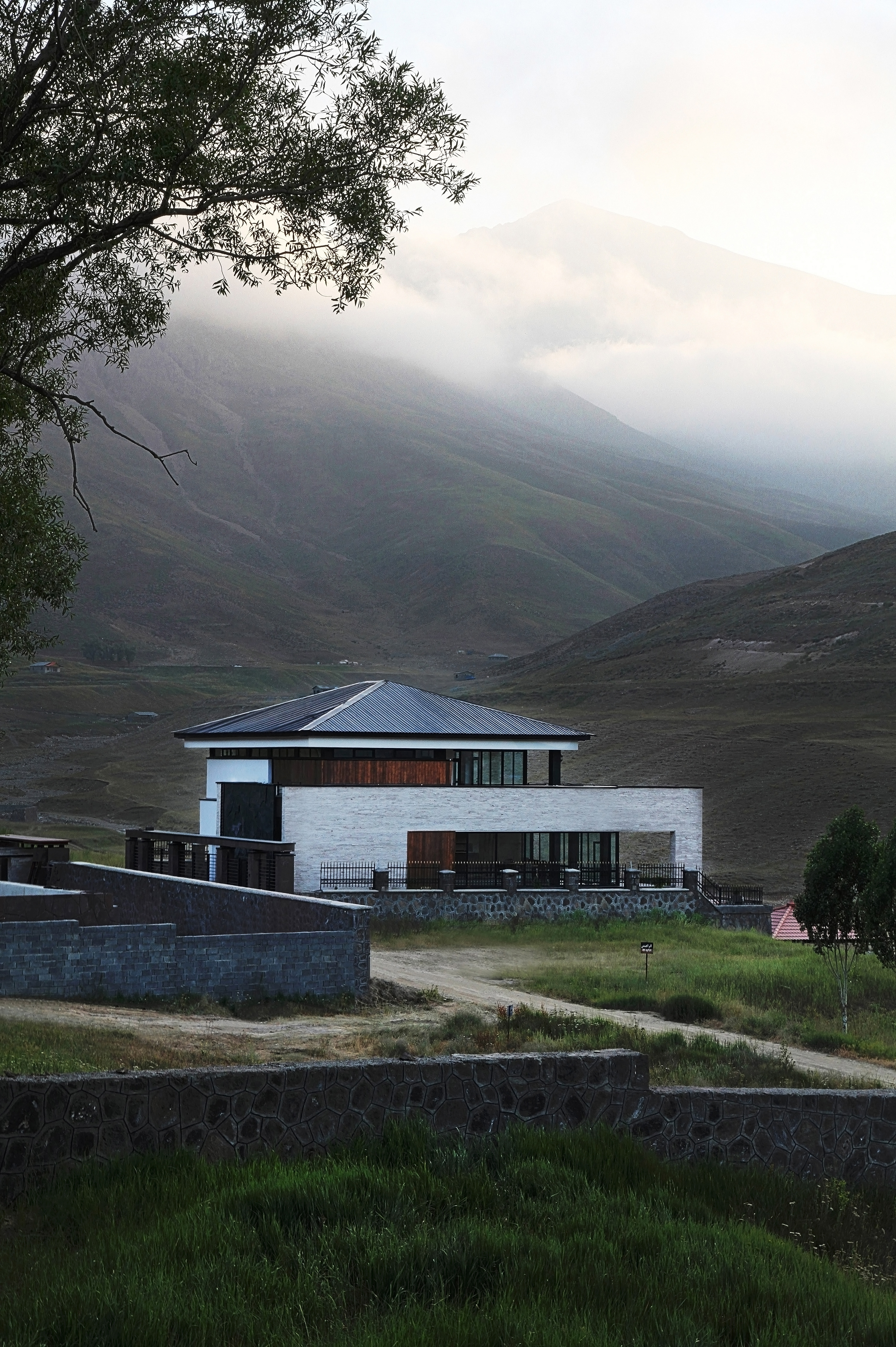 Polour Villa by Special Space - Mojtaba Tasallot - Architizer