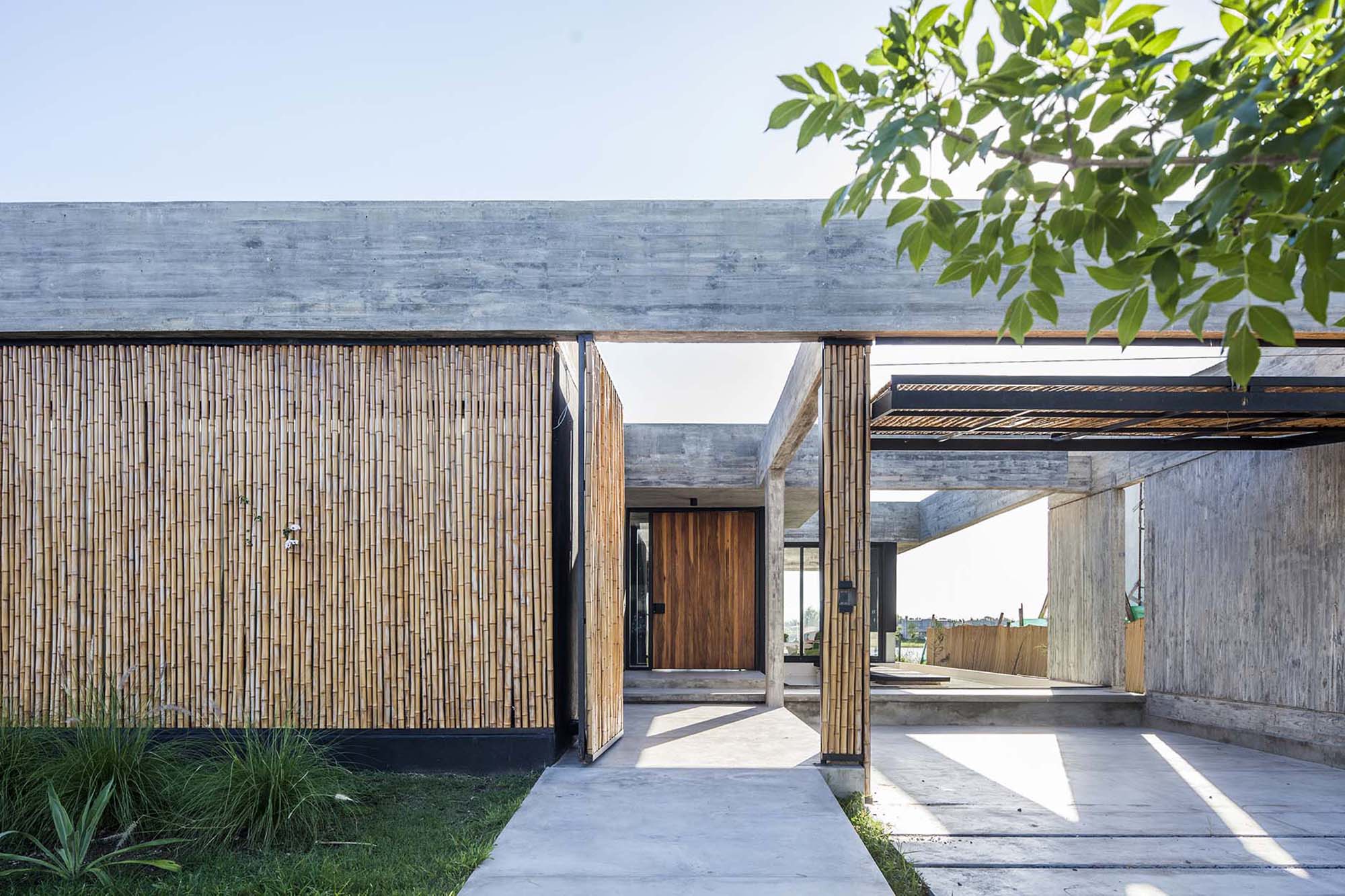 Casa Sakura by Estudio PK - Ignacio Pessagno & Lilian Kandus - Architizer