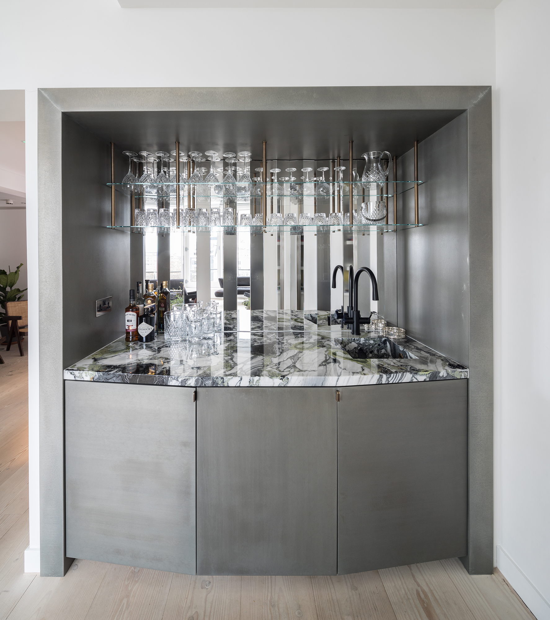 Glass Box Gallery by DH Liberty - Architizer