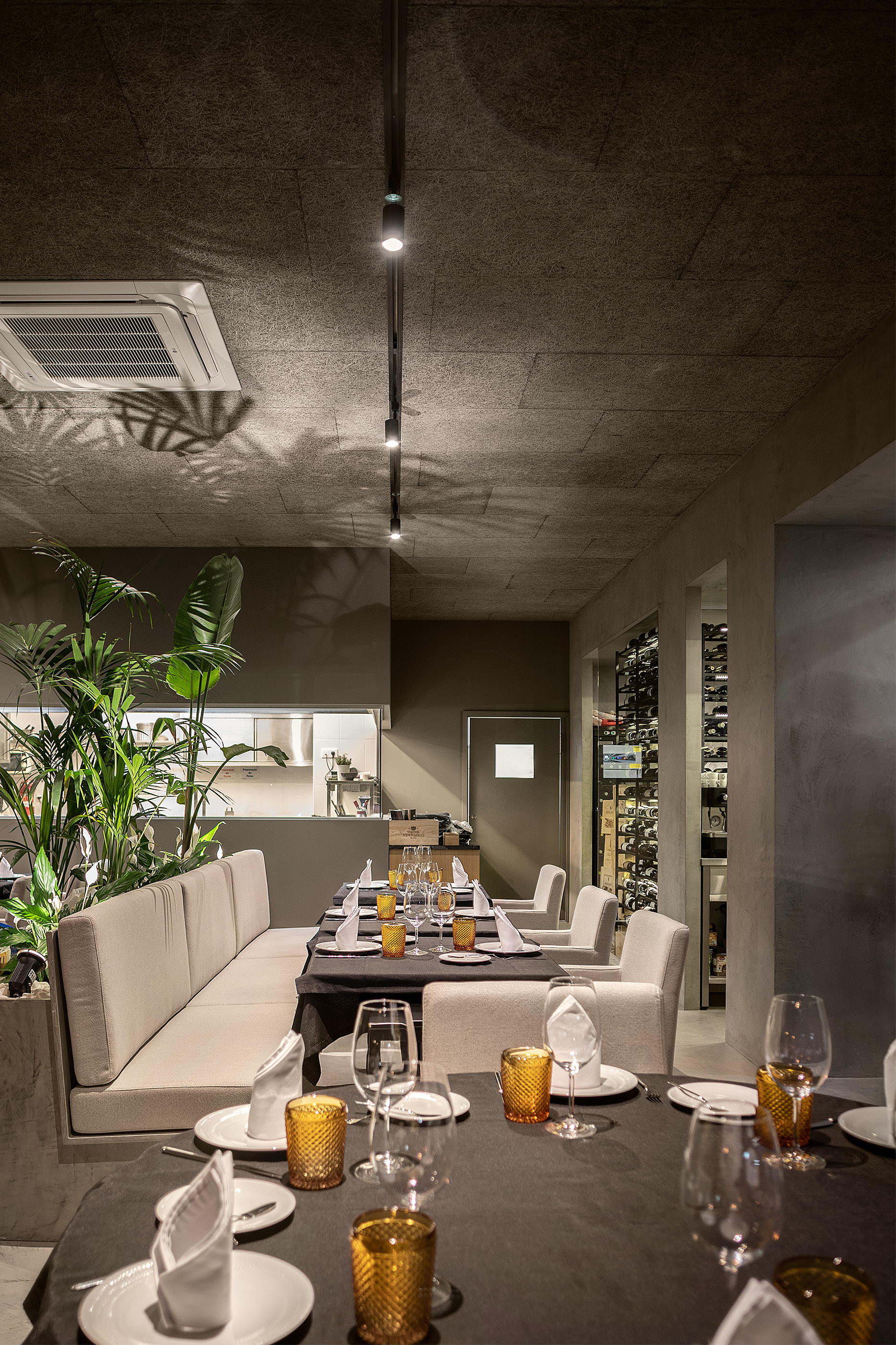 FAMA Restaurant by PAULO MARTINS ARQ&DESIGN - Architizer