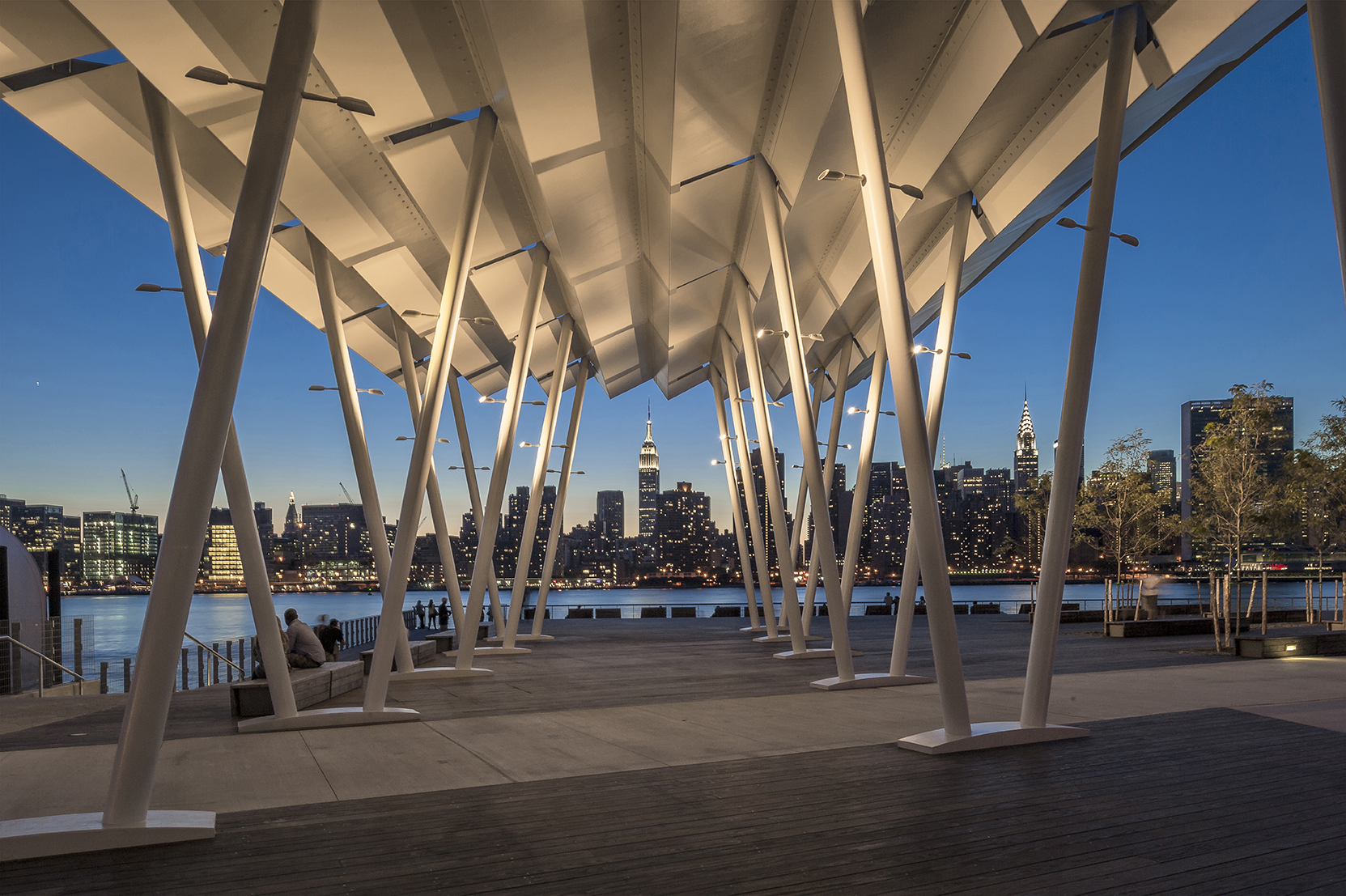 Hunter's Point South Waterfront Park by SWA/Balsley, WEISS/MANFREDI ...