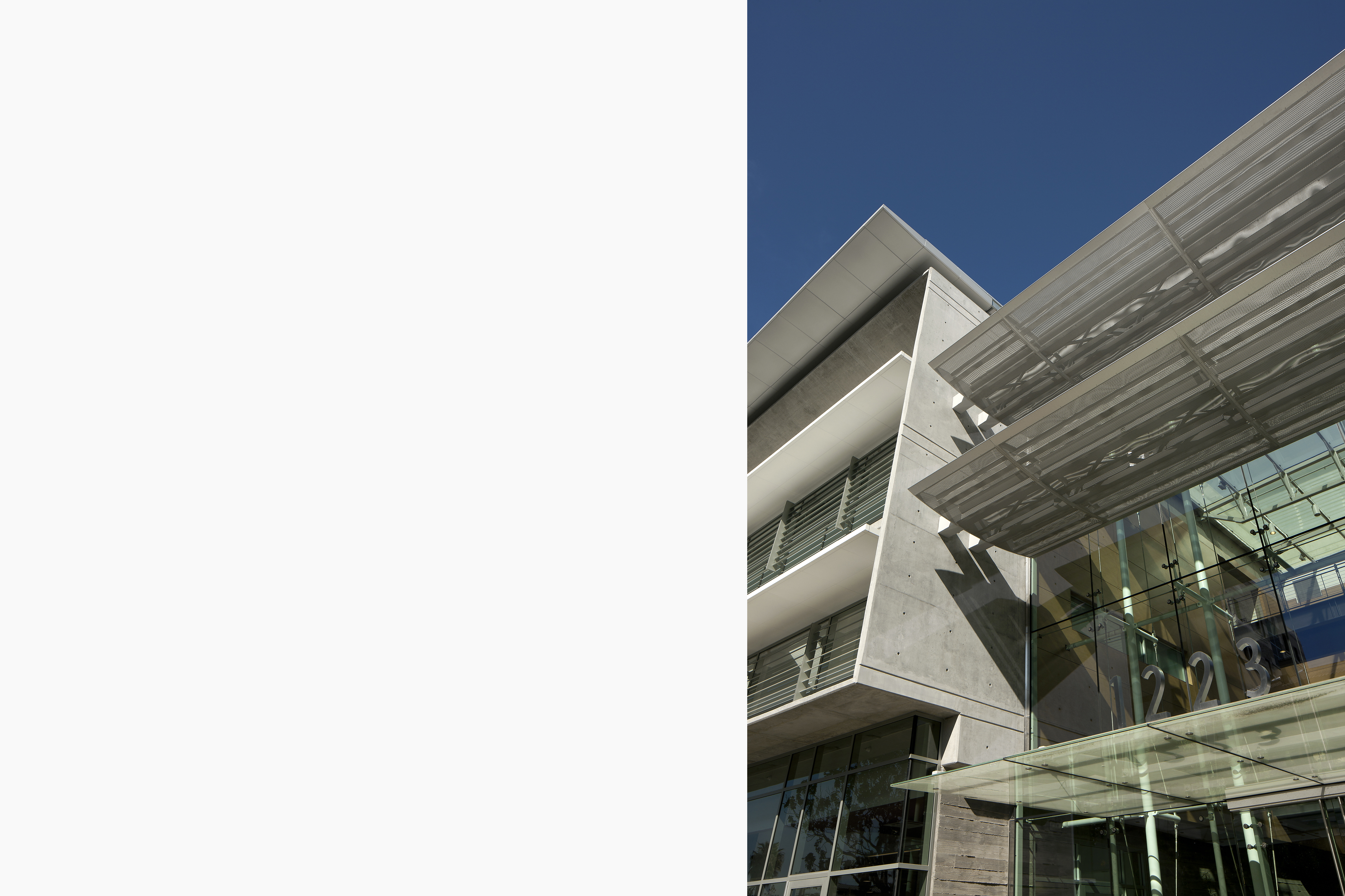 UCLA Outpatient Surgery and Oncology Center by Michael W. Folonis ...