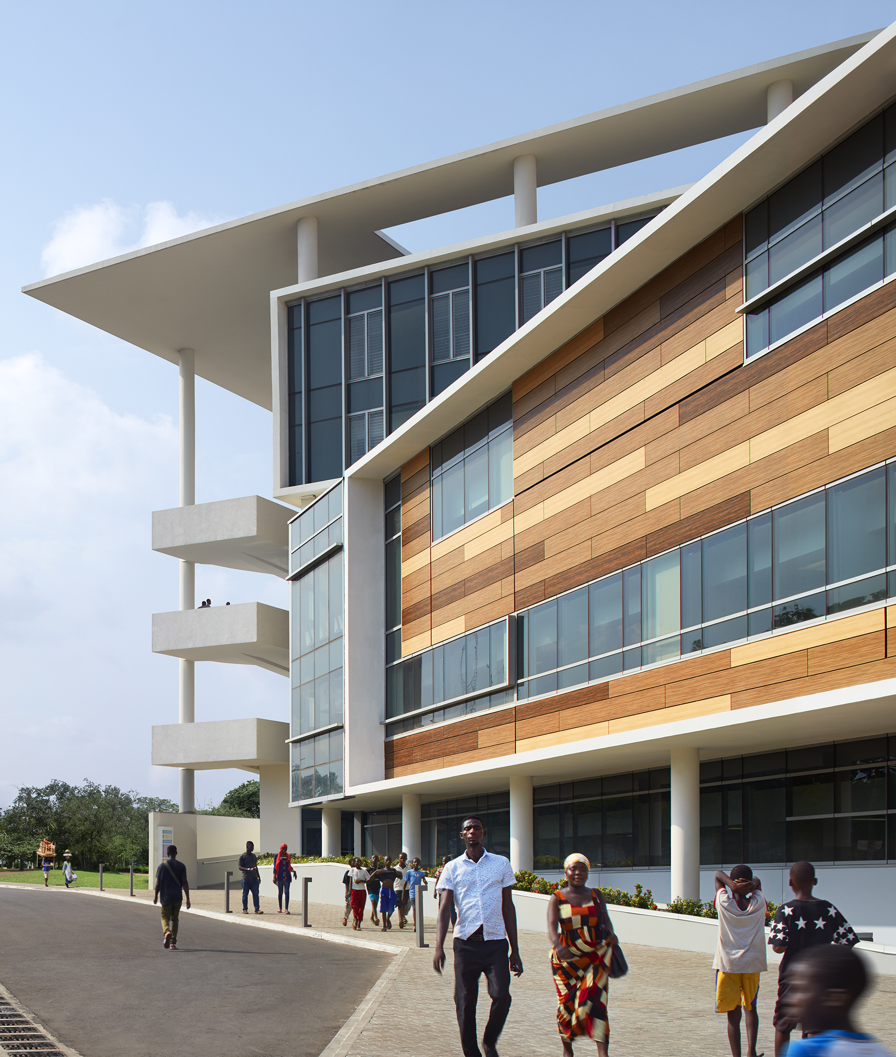 The Greater Accra Regional Hospital at Ridge by Perkins&Will - Architizer