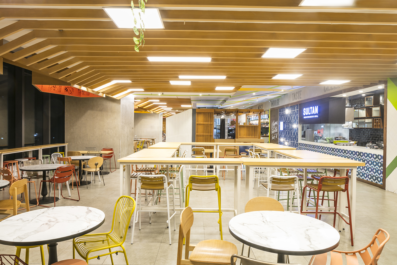 Corner Market Food Hall by DEQA Design Collaborative (formerly DDC ...