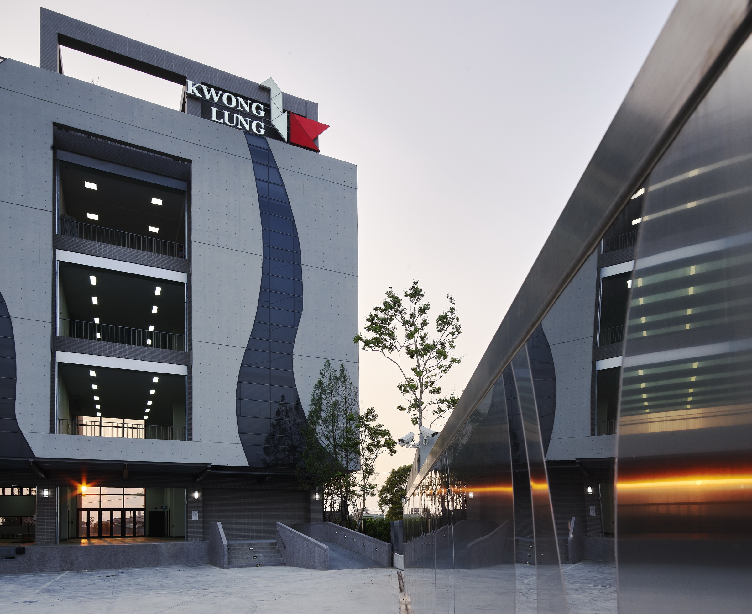 Idea 2762763: Kwong Lung R&D and logistics center by CCL Architects ...