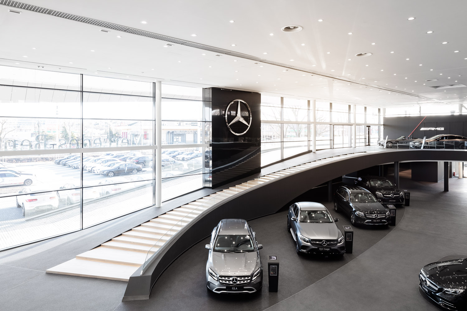 Retail brand presence for Mercedes-Benz by GRAFT - Architizer
