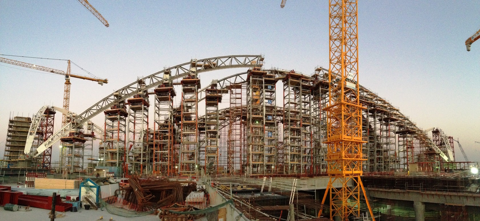 Abu Dhabi International Airport Midfield Terminal Complex by Kohn ...