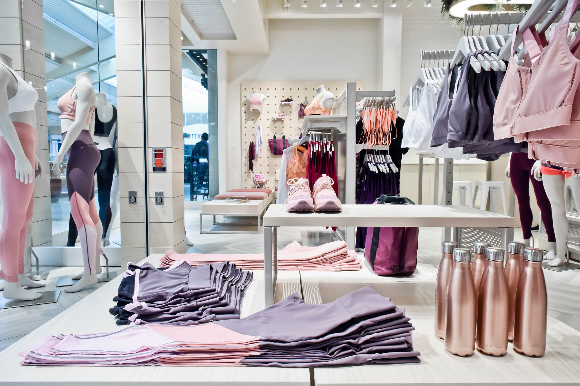 Fabletics by Onyx Creative - Architizer
