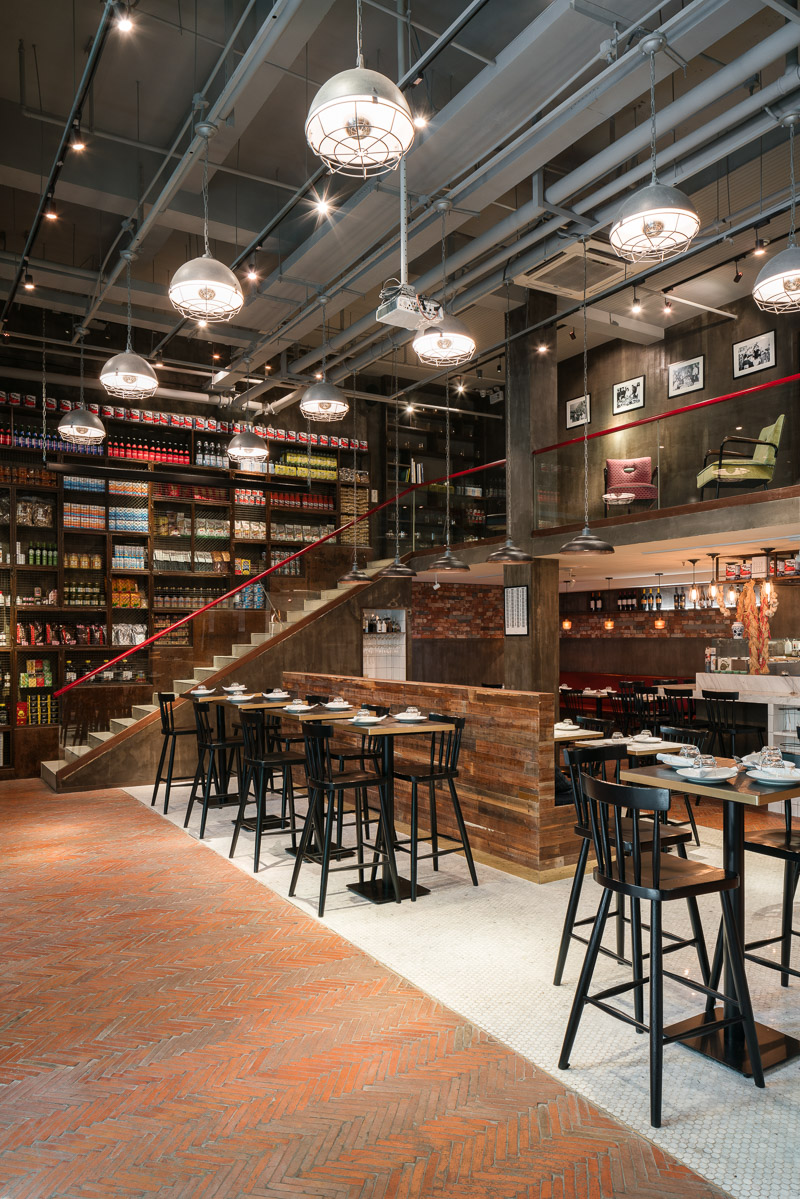 Bar Centrale by hcreates - Architizer