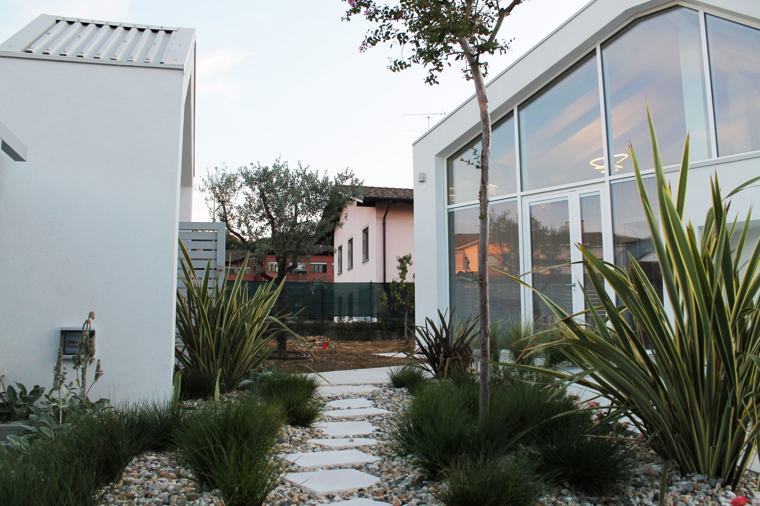 slash house by nico papalia - Architizer