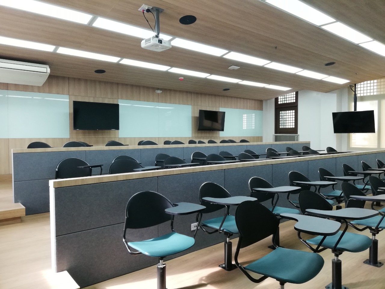 Emilio Yap Case Rooms by THE SAGE GROUP ASIA - Architizer