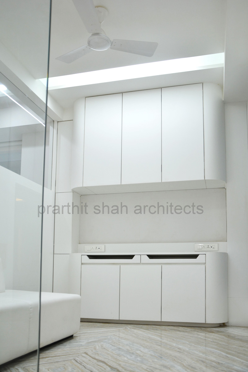 50 Shades of White – Office Interior Design by prarthit shah architects ...