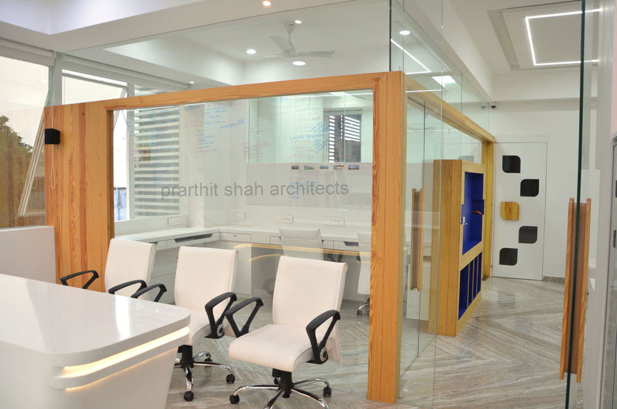 50 Shades of White – Office Interior Design by prarthit shah architects ...