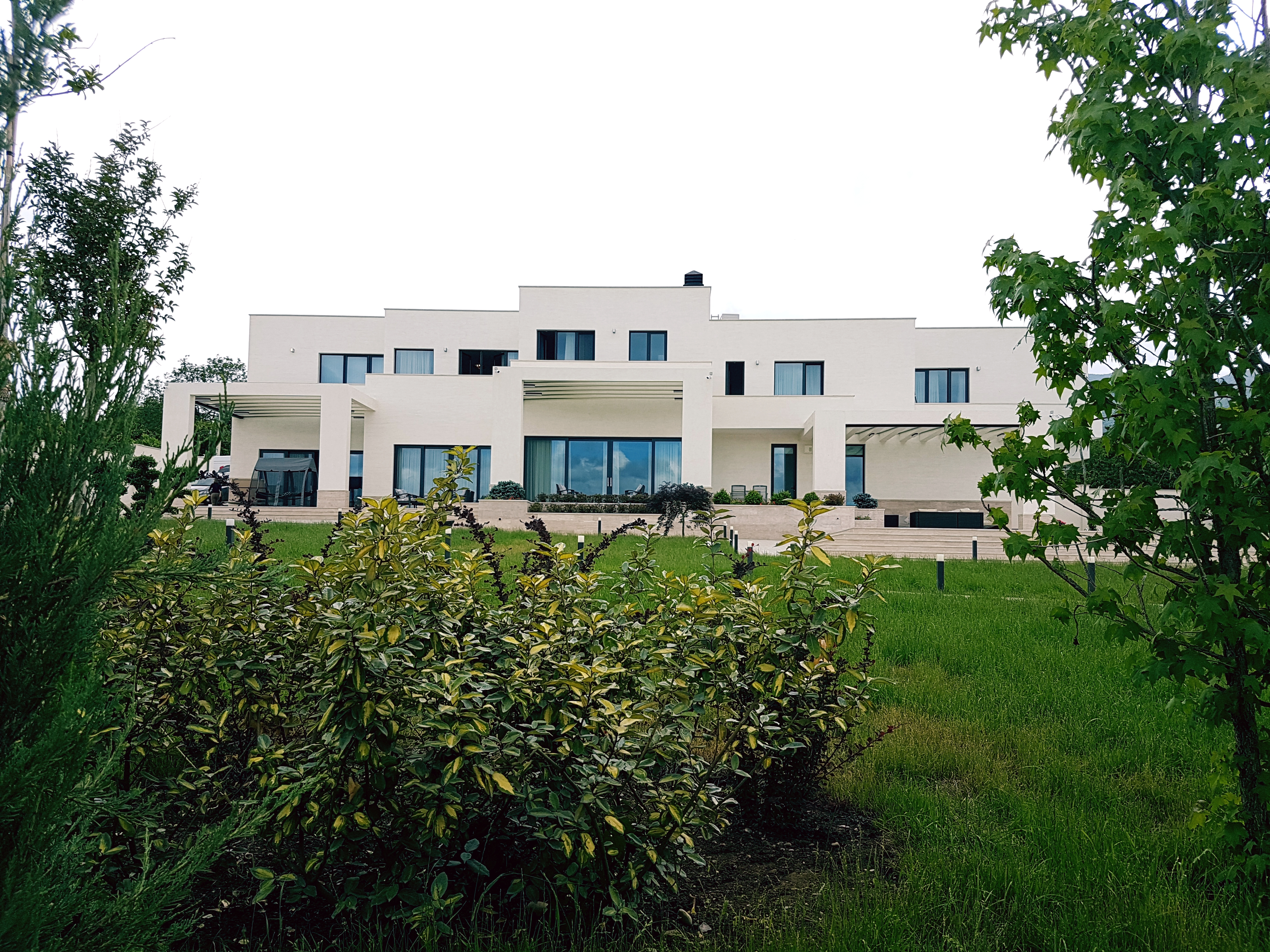 Multi-functional complex at Mtatsminda by artytechs - Architizer