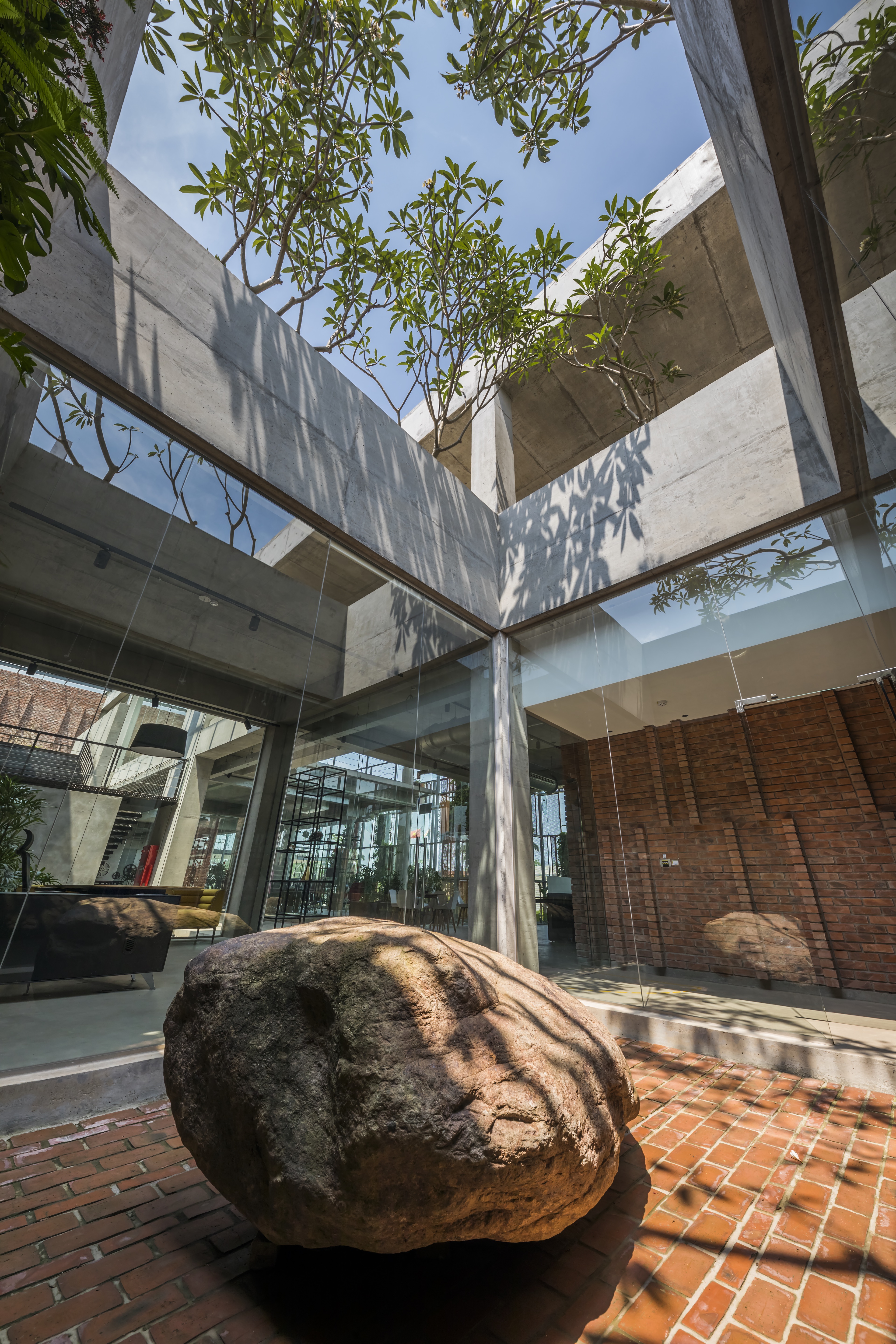 Star Engineers, Administrative Building and Factory by VDGA - Varsha ...
