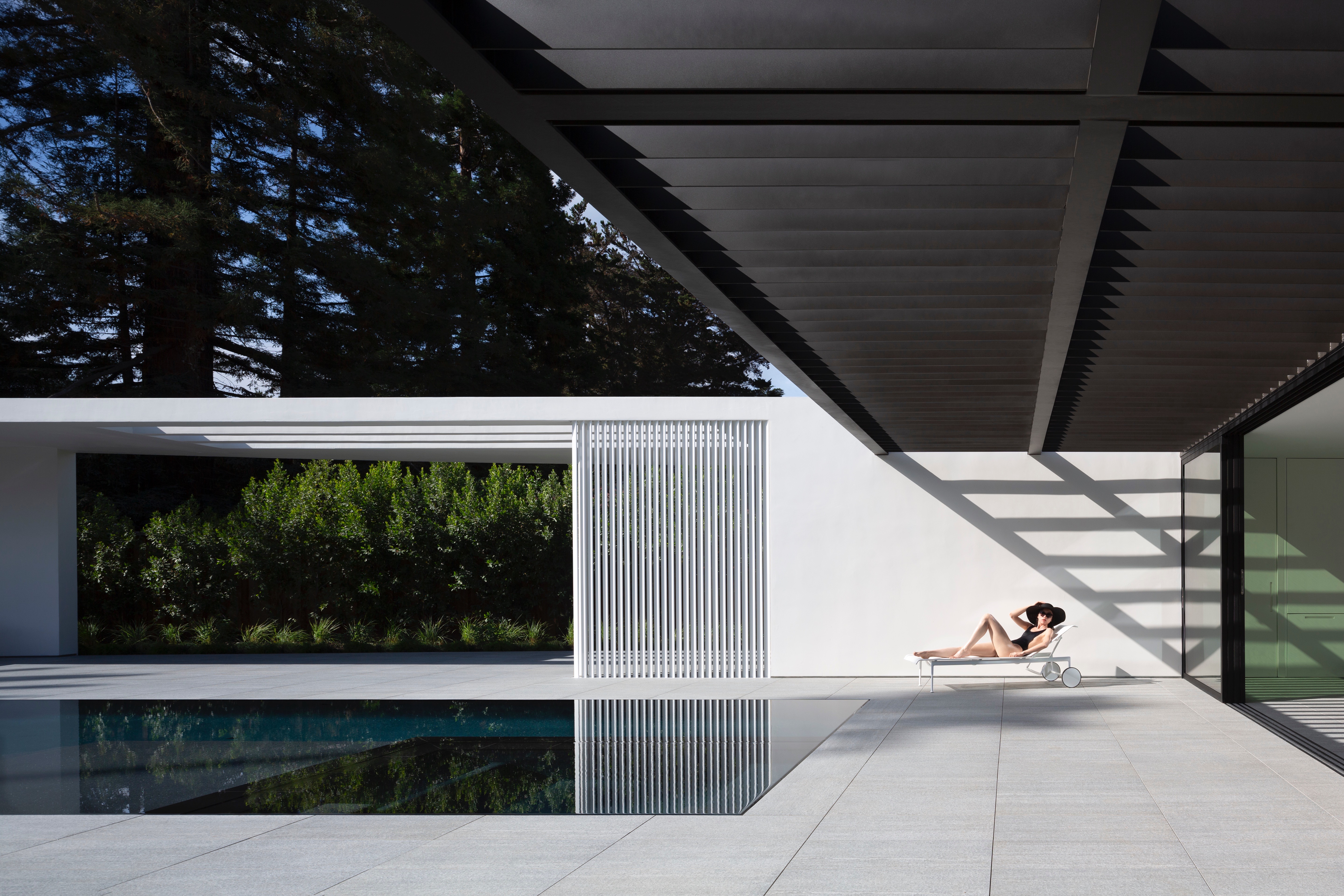 Flying V by modern house - Architizer