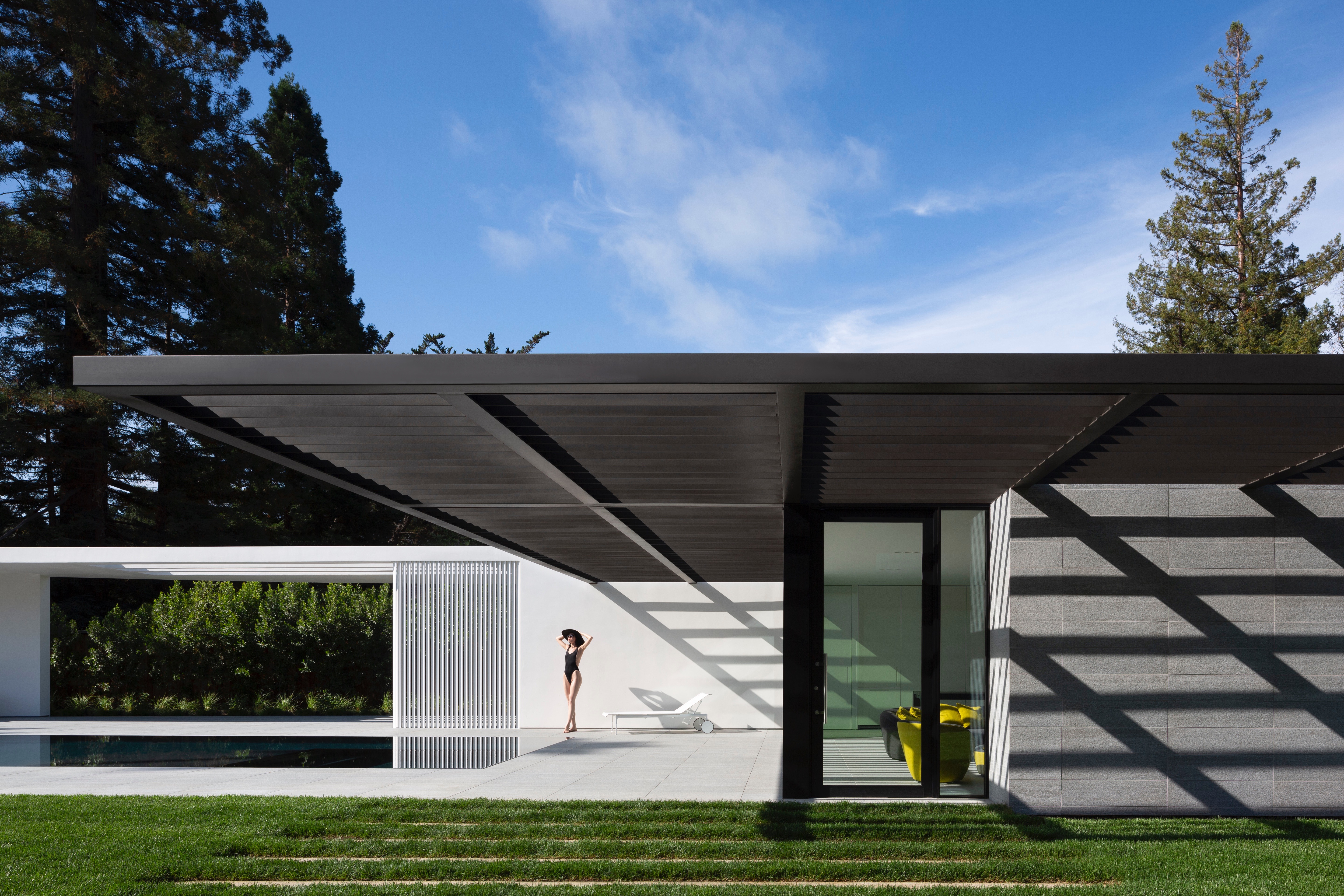 Flying V by modern house - Architizer