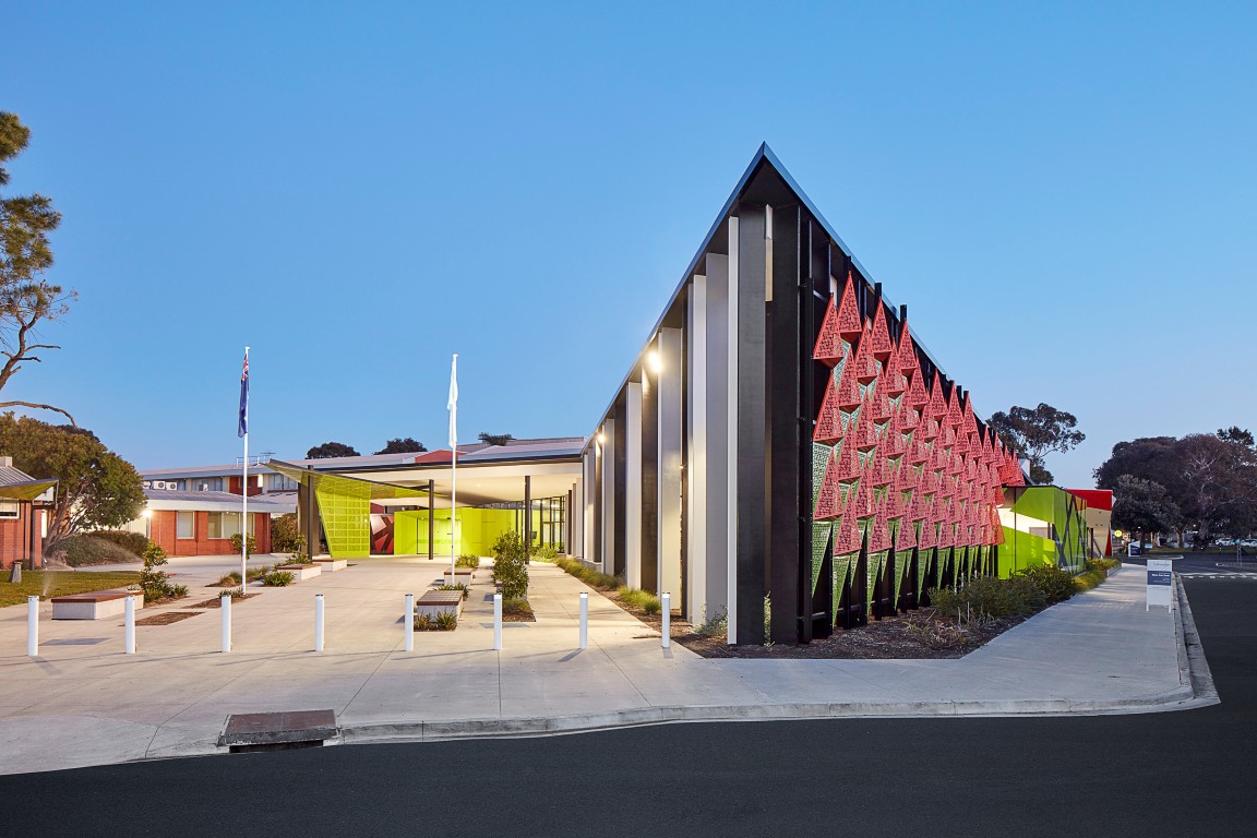 HOLMESGLEN LEARNING COMMONS & STUDENT HUB by Crosier Scott and ...