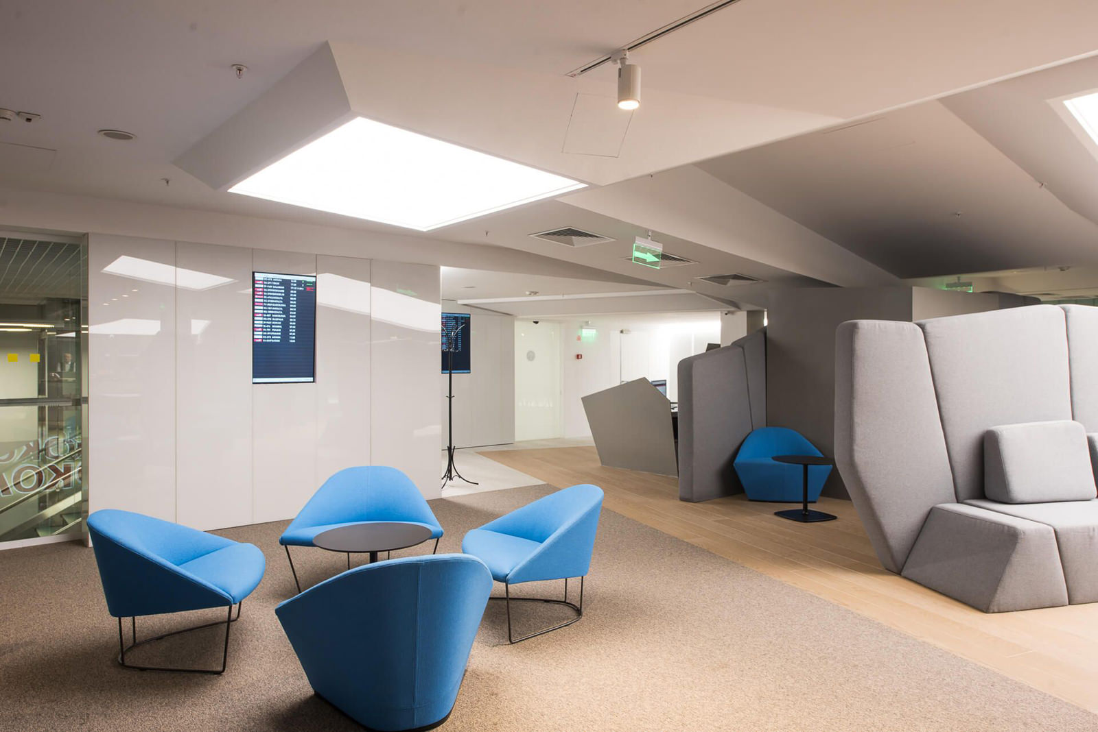Topaz Lounge / Koltsovo airport by za bor architects - Architizer
