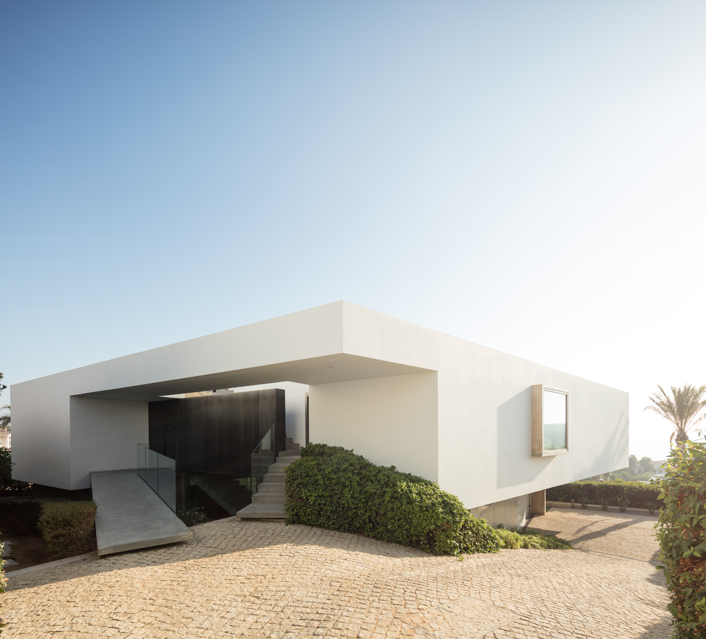 Villa Escarpa by Mario Martins Atelier - Architizer