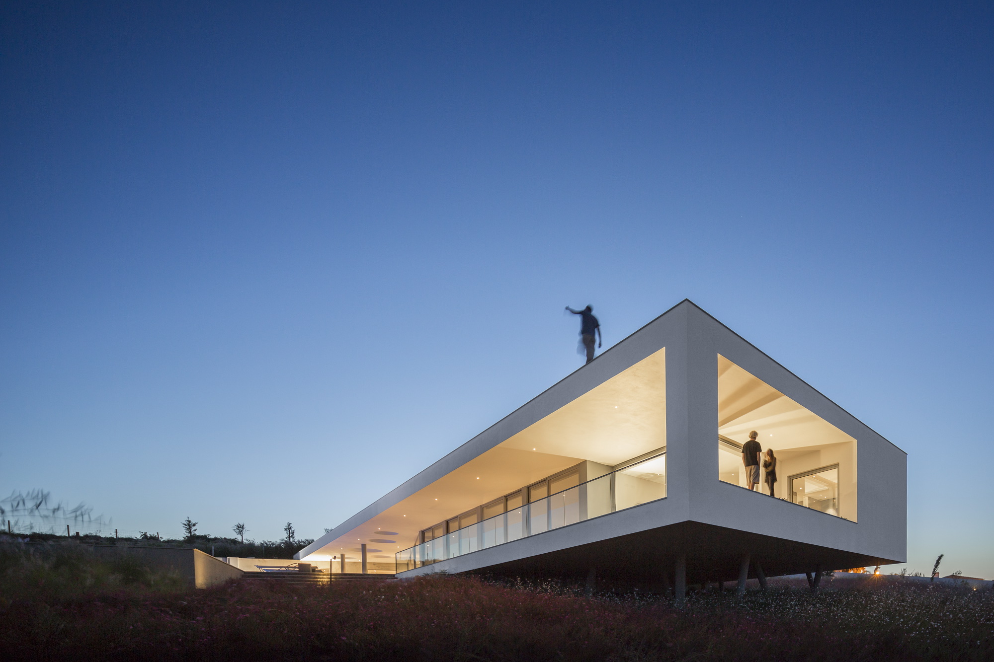 Villa Escarpa by Mario Martins Atelier - Architizer