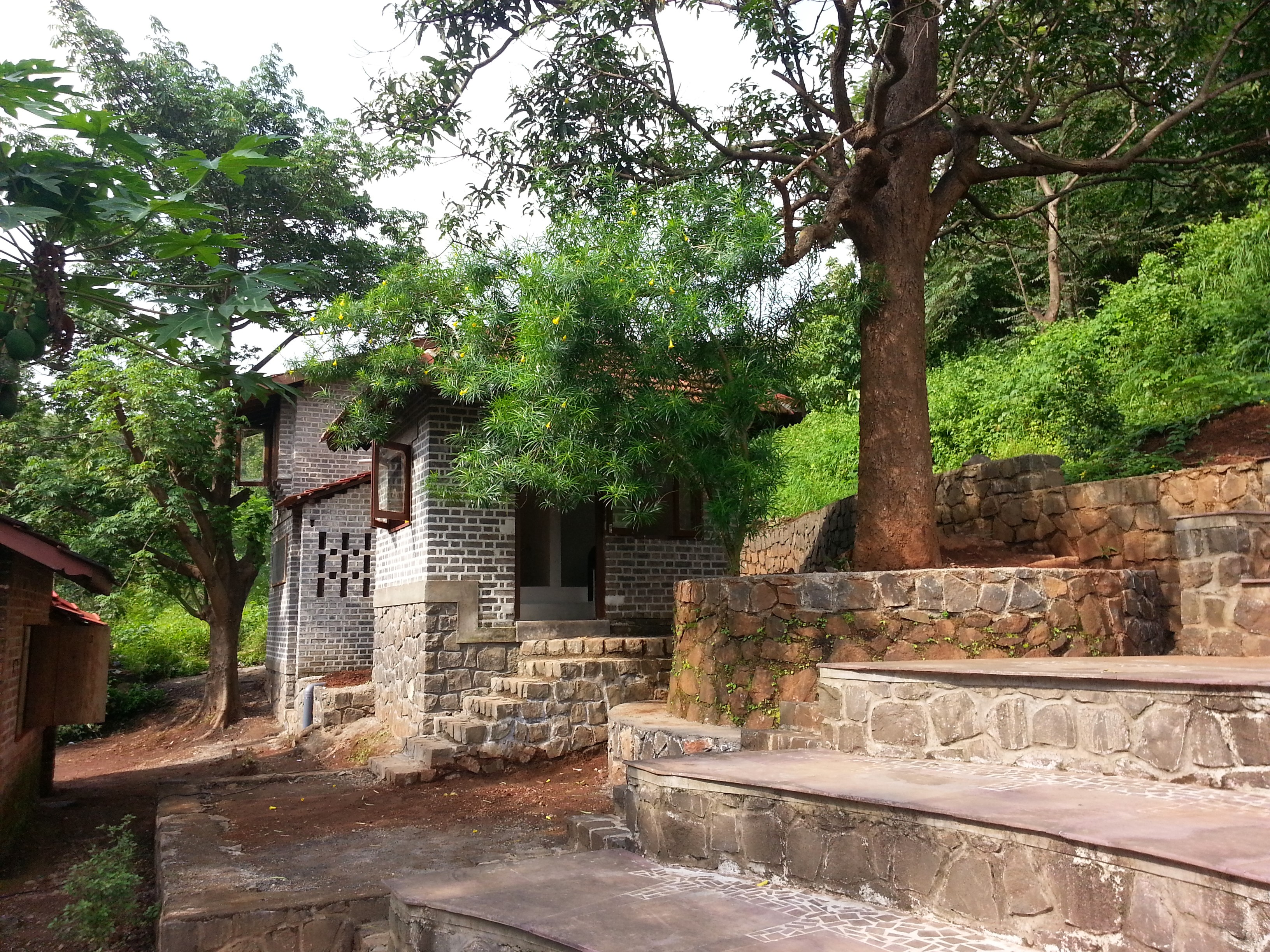 Chitrakutir Community Centre by RSA Mumbai / Rohit Shinkre Architects ...