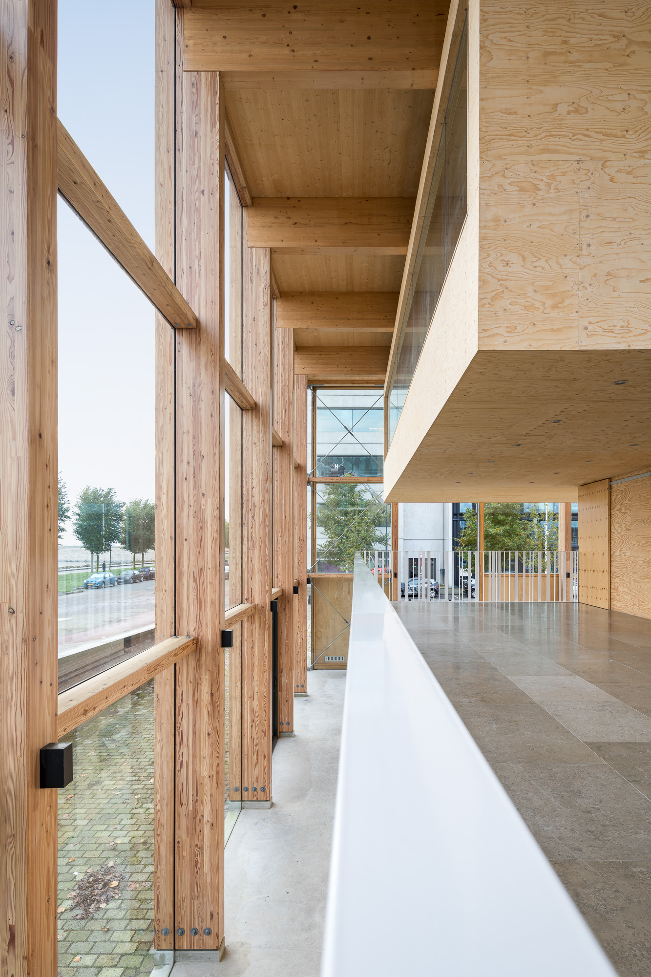 Harbour Building for a Sailing Club by Margulis Moormann Architects ...