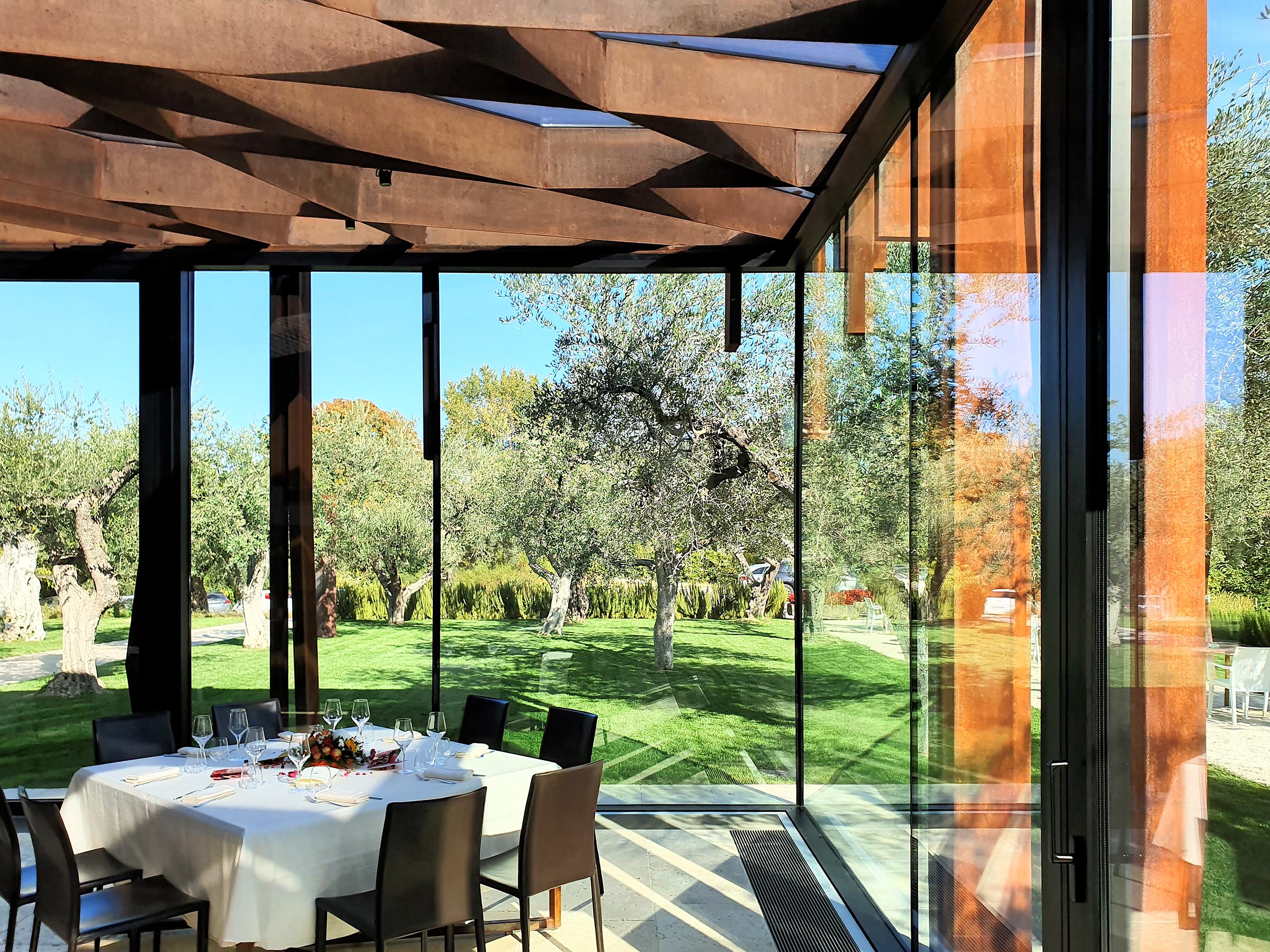 The Tree & The Sky -The Bioclimatic Restaurant by ROCCO VALENTINI ...