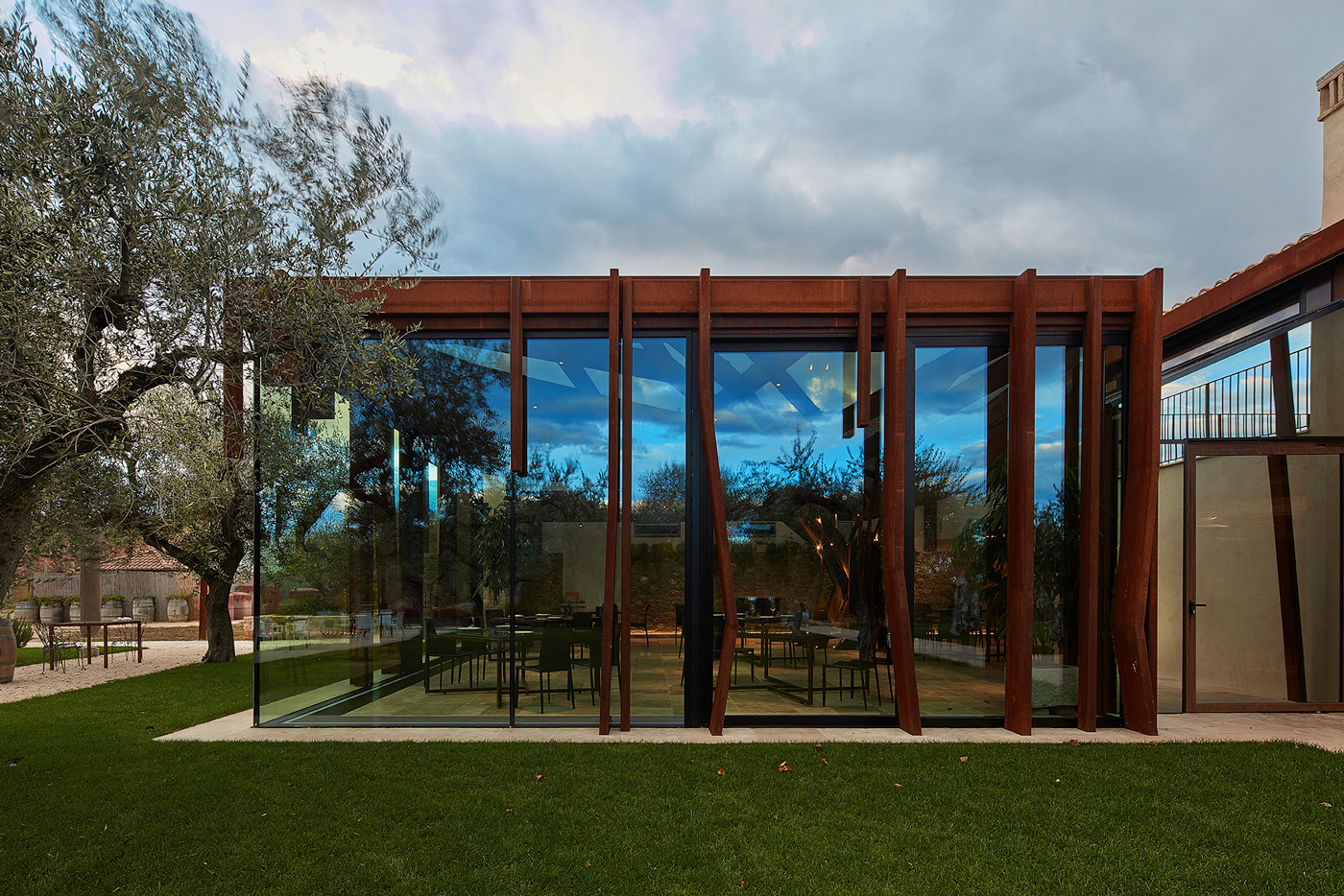 The Tree & The Sky -The Bioclimatic Restaurant by ROCCO VALENTINI ...