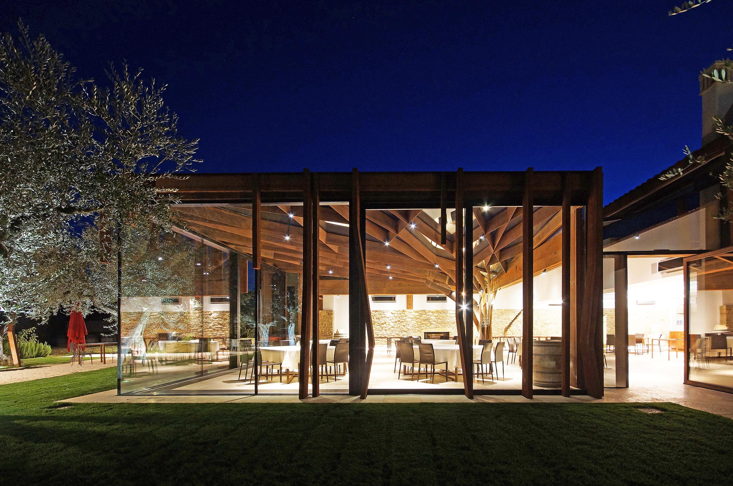 The Tree & The Sky -The Bioclimatic Restaurant by ROCCO VALENTINI ...