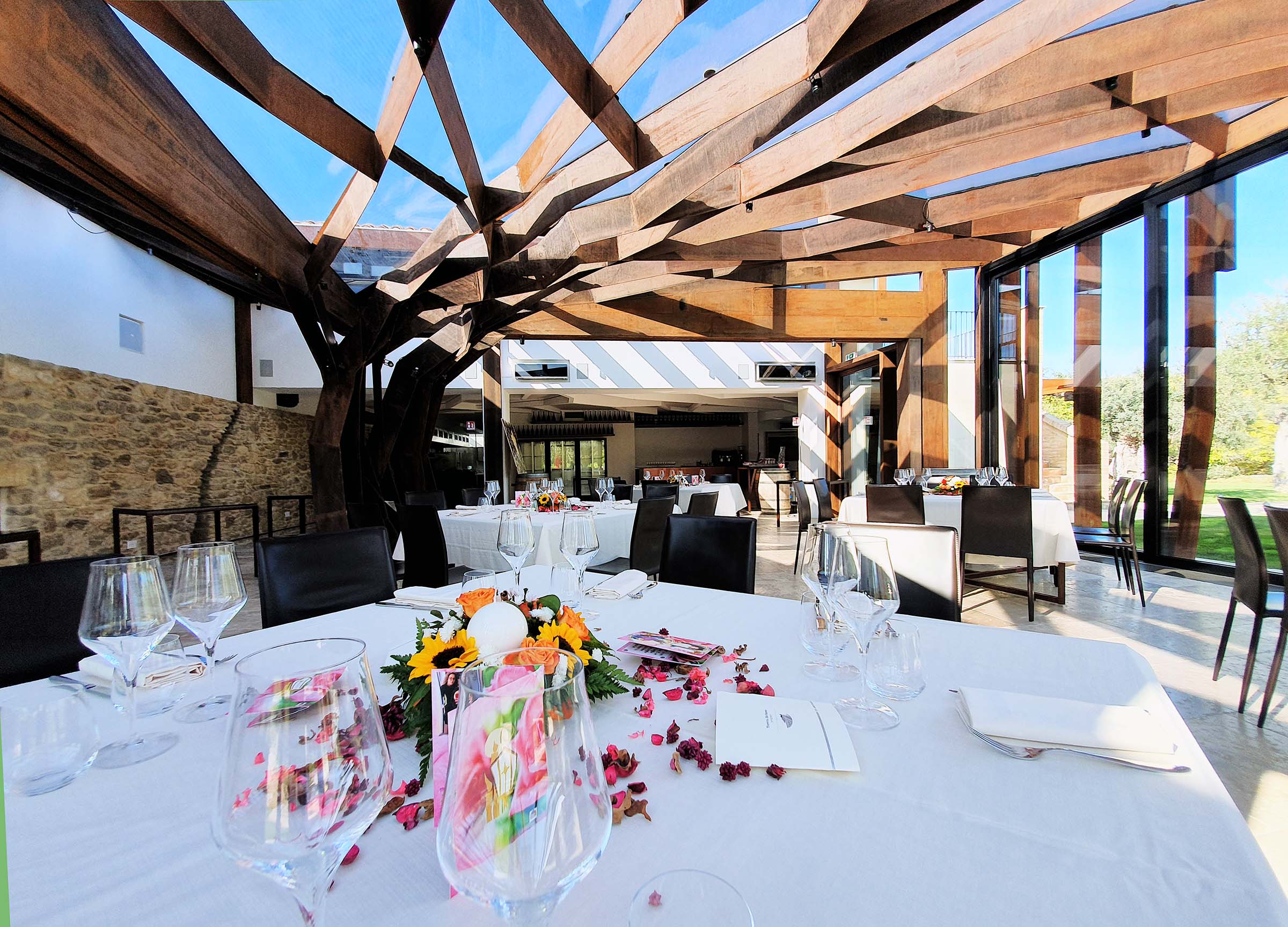 The Tree & The Sky -The Bioclimatic Restaurant by ROCCO VALENTINI ...