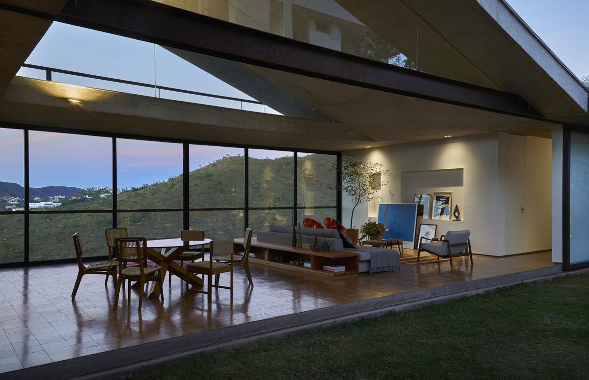 Inclined Slab House by TETRO ARQUITETURA - Architizer
