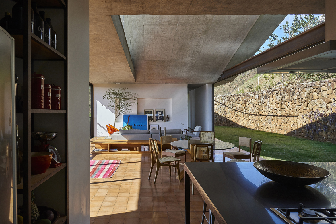 Inclined Slab House by TETRO ARQUITETURA - Architizer