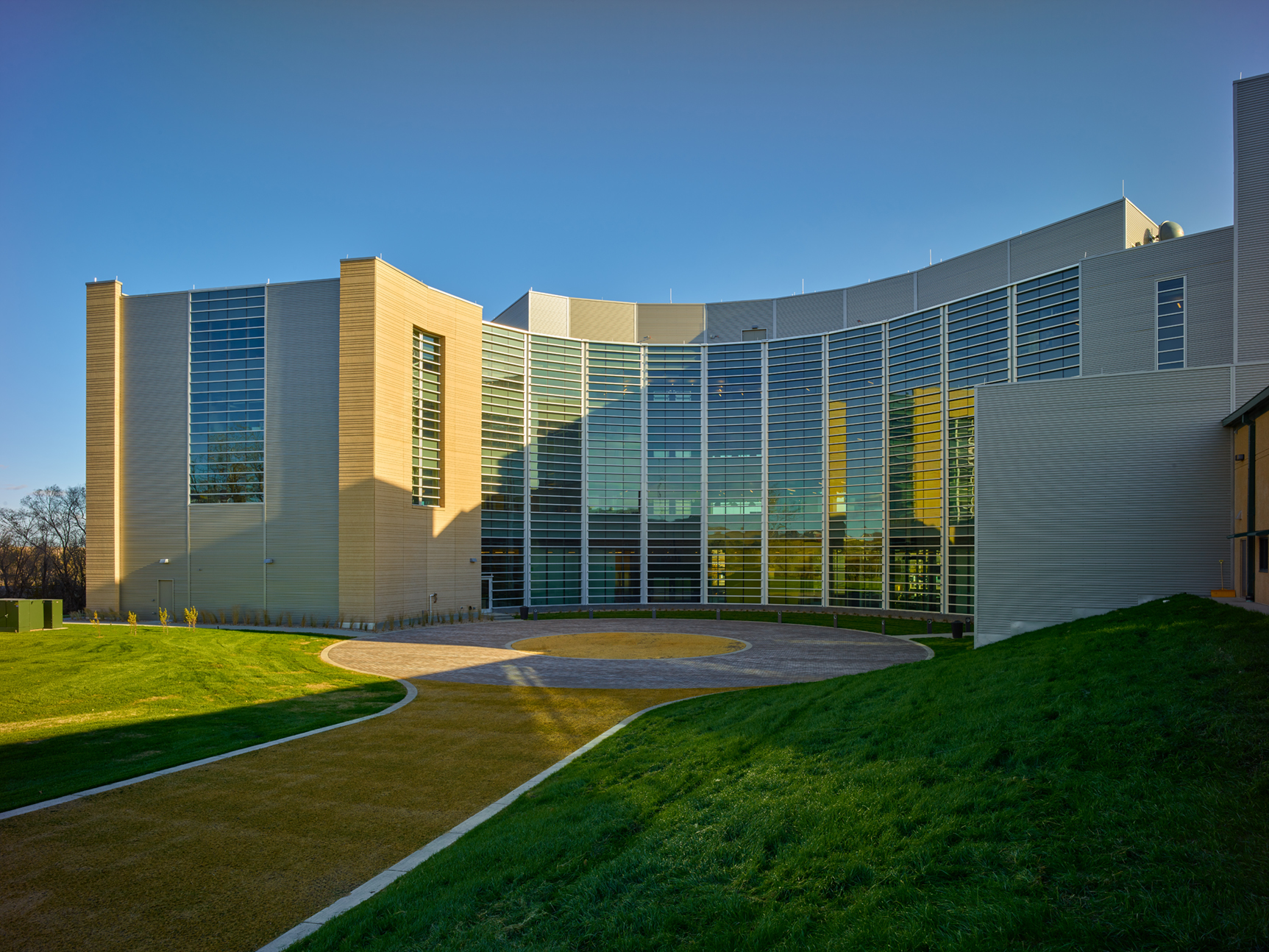 Mountrail-Williams Electric Cooperative Office Complex by JLG ...