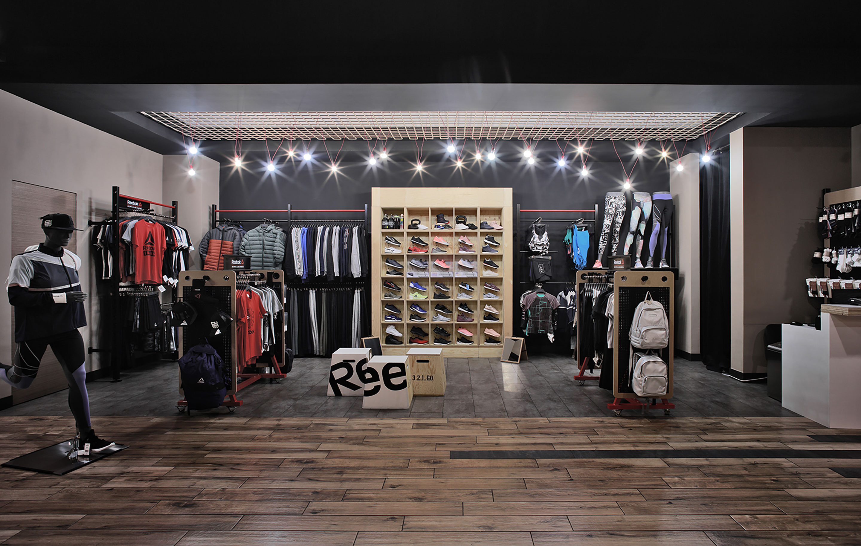 Reebok Sports Club interior by Futuris Architects - Architizer