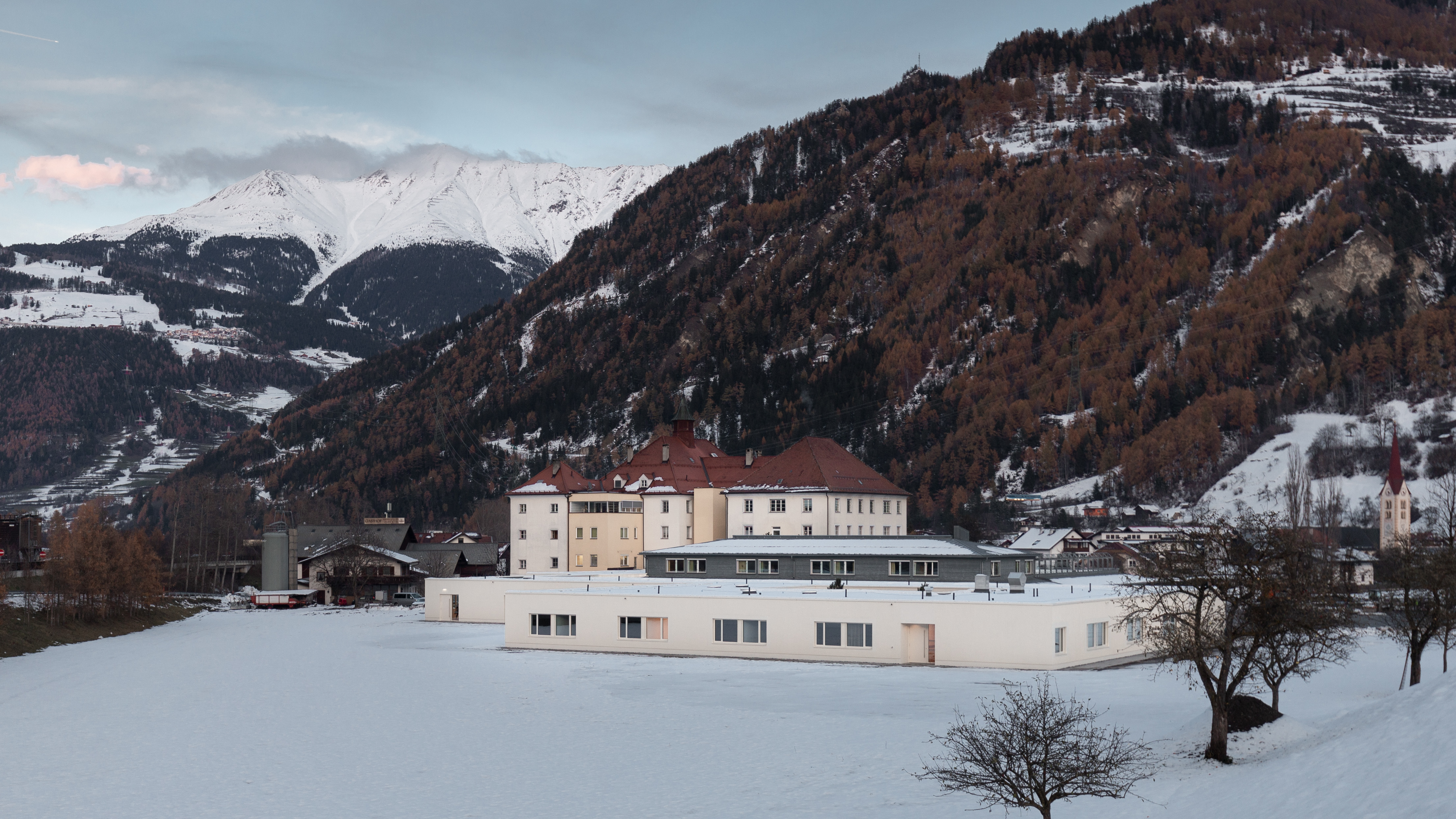 Heim Santa Katharina by roeck architekten - Architizer