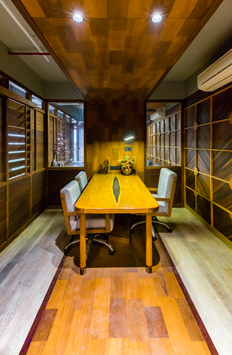 NP Office by Studio Saransh - Architizer