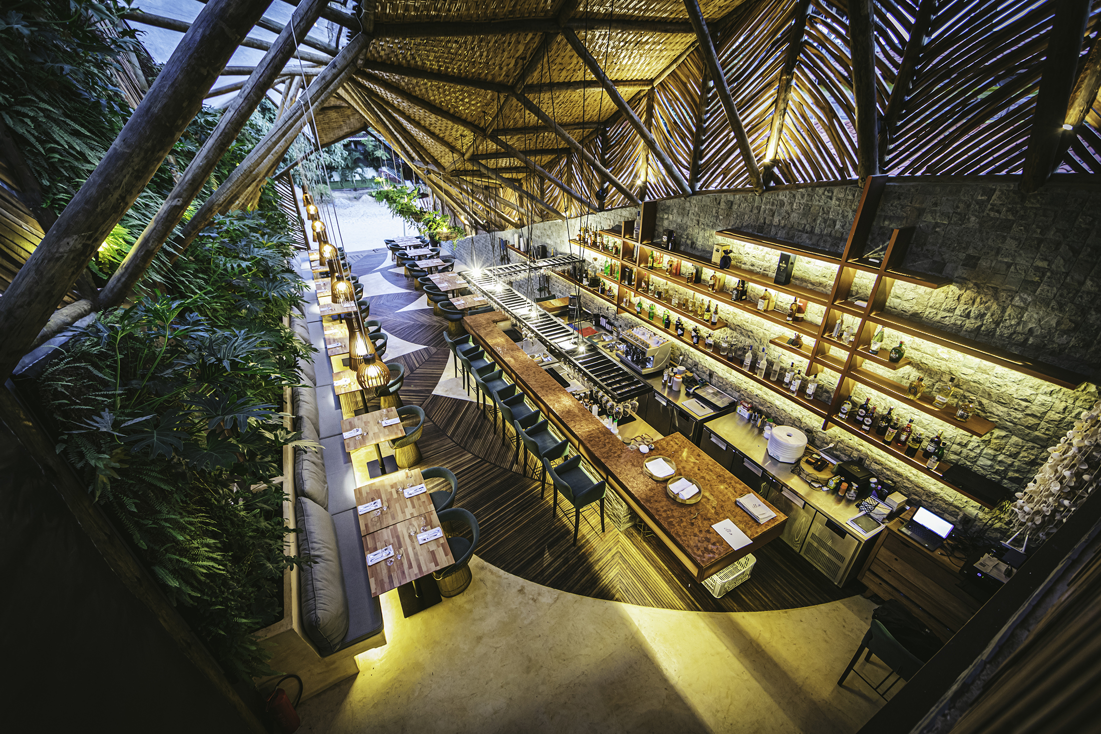 ELLO Restaurant by Mareines Arquitetura - Architizer