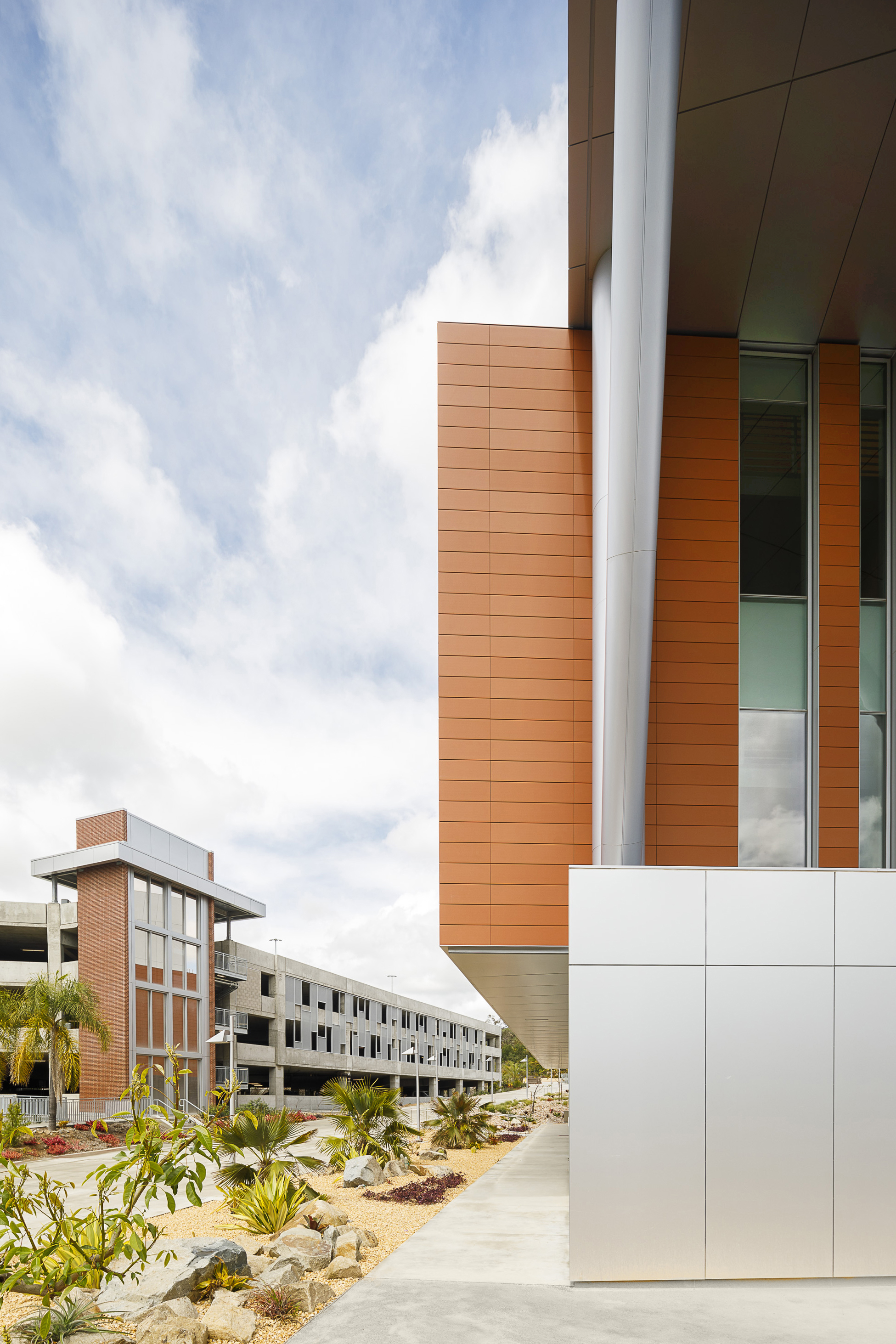 Palomar College Learning Resource Center by LPA - Architizer